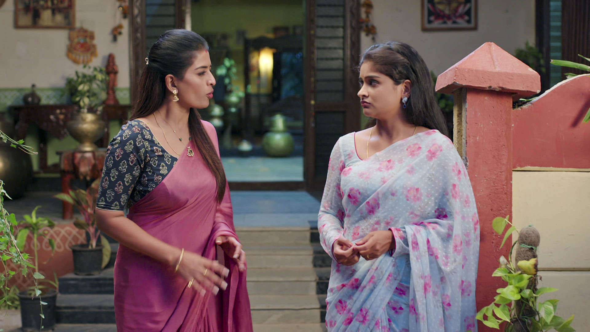 Watch Illu Illalu Pillalu S1 Episode 153 on JioHotstar