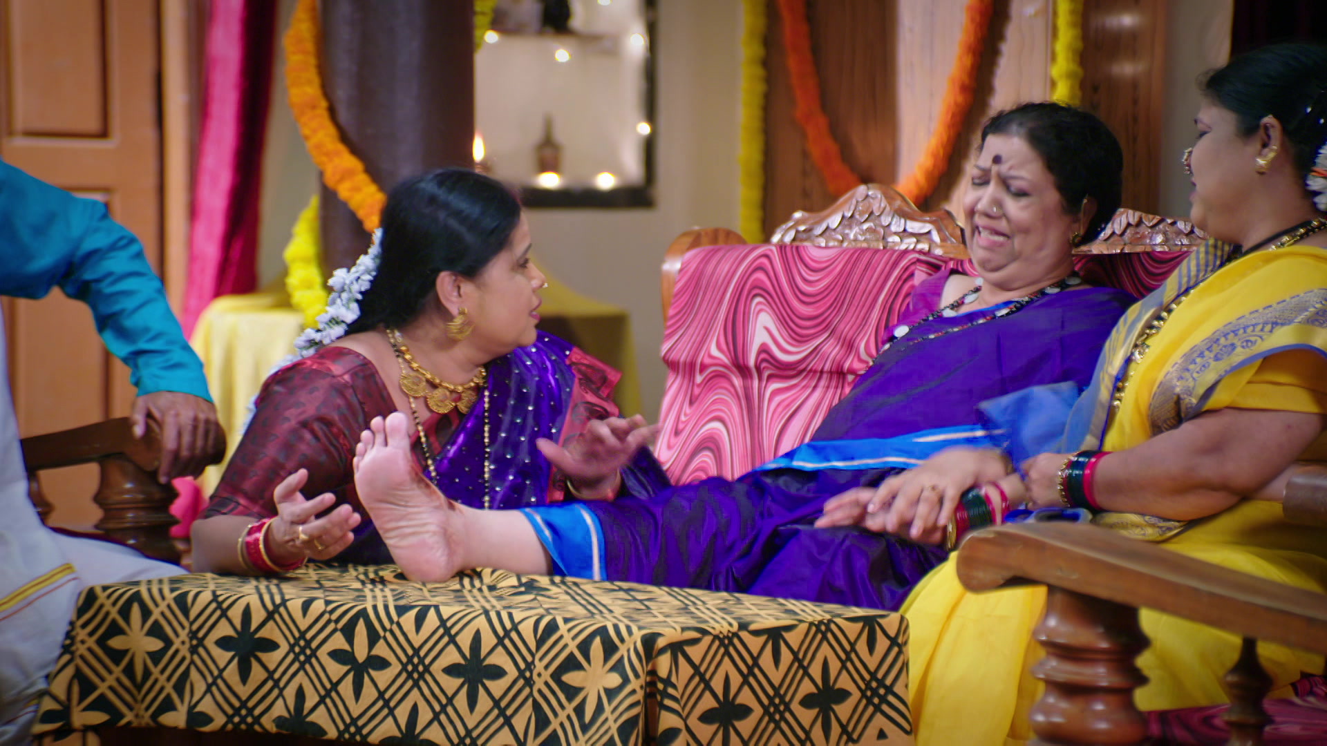 Watch Jenugudu S1 Episode 214 on JioHotstar