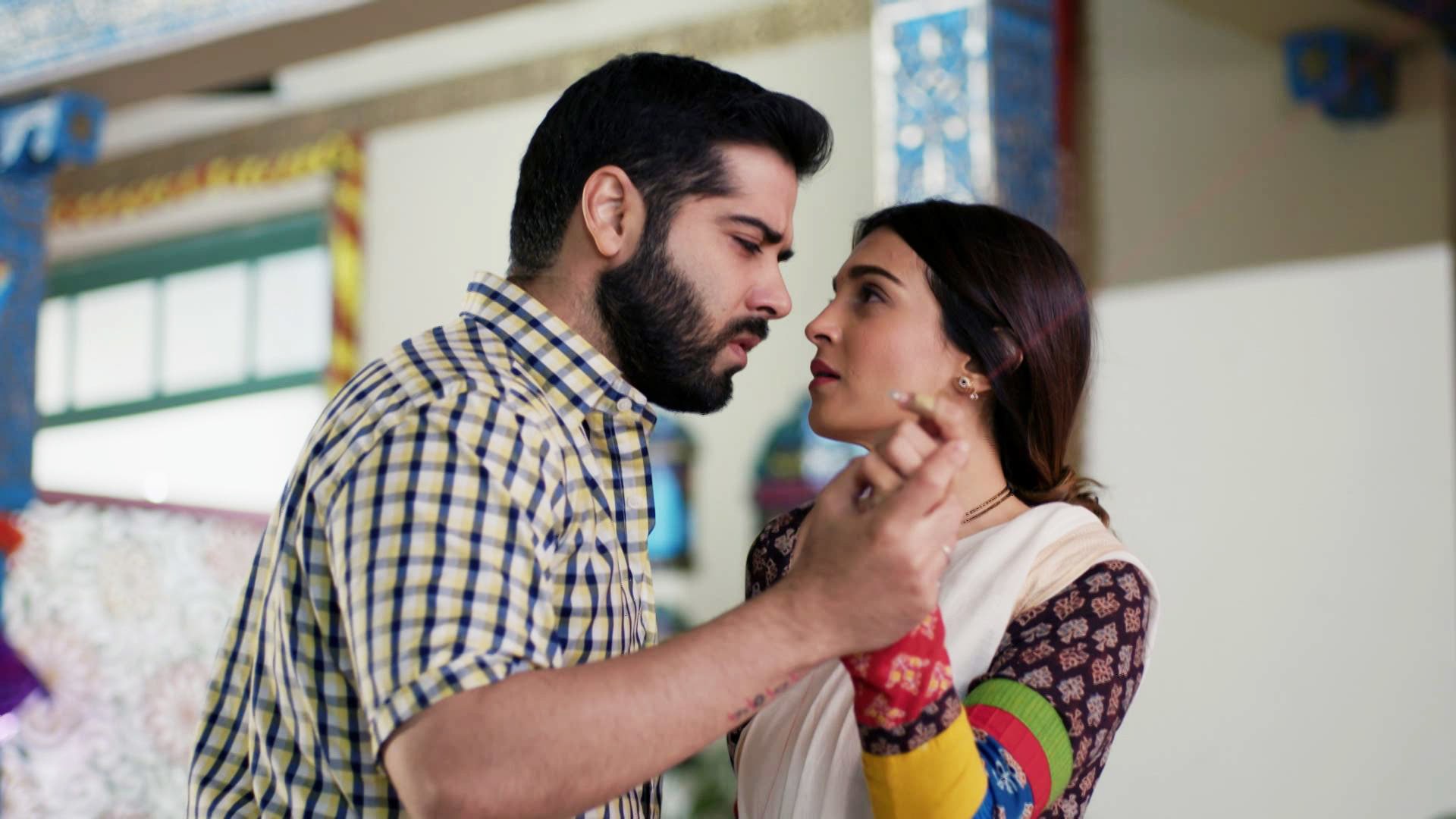Watch Pandya Store S1 Episode 642 on JioHotstar