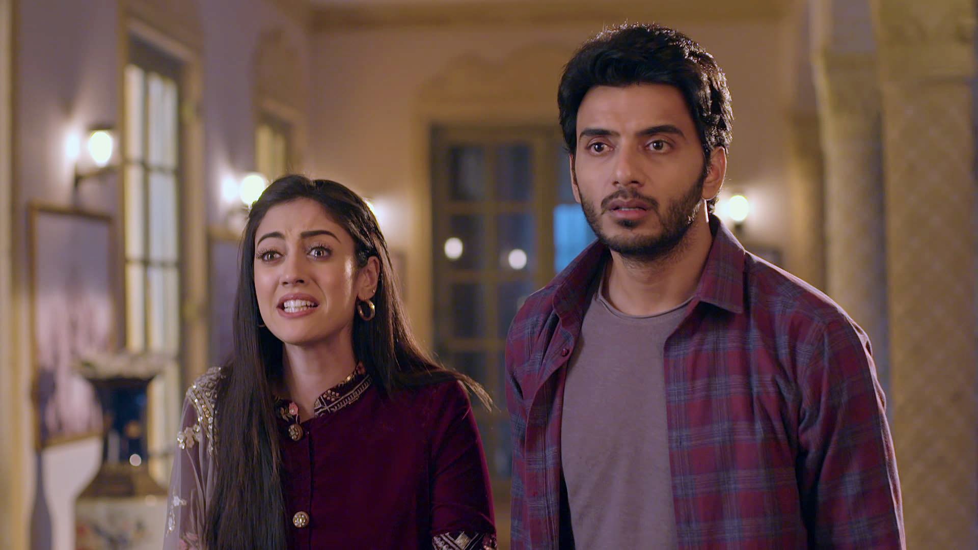 Watch yehh-jadu-hai-jinn-ka only on Watcho