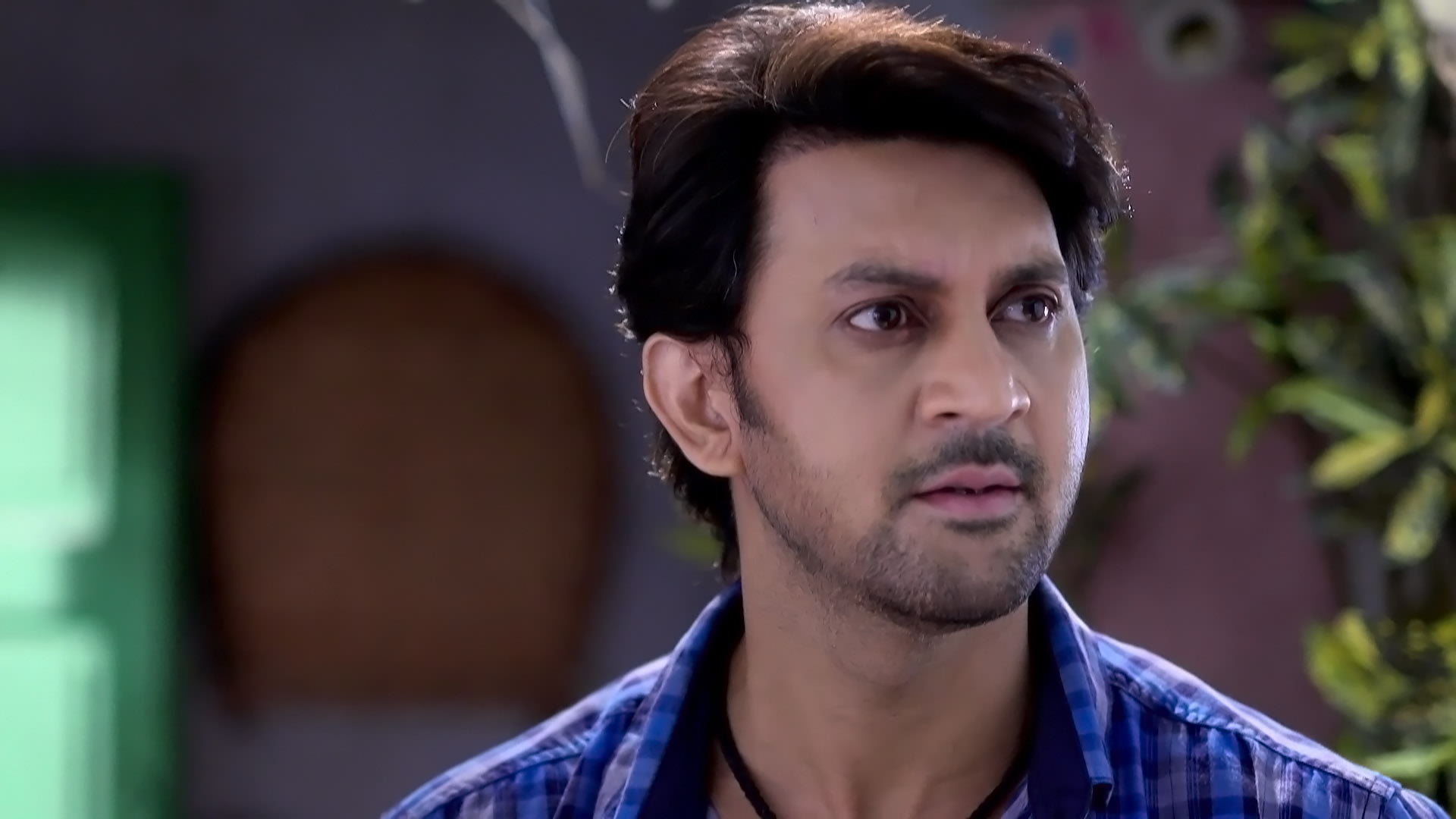 Watch Khelaghor S1 Episode 92 on JioHotstar