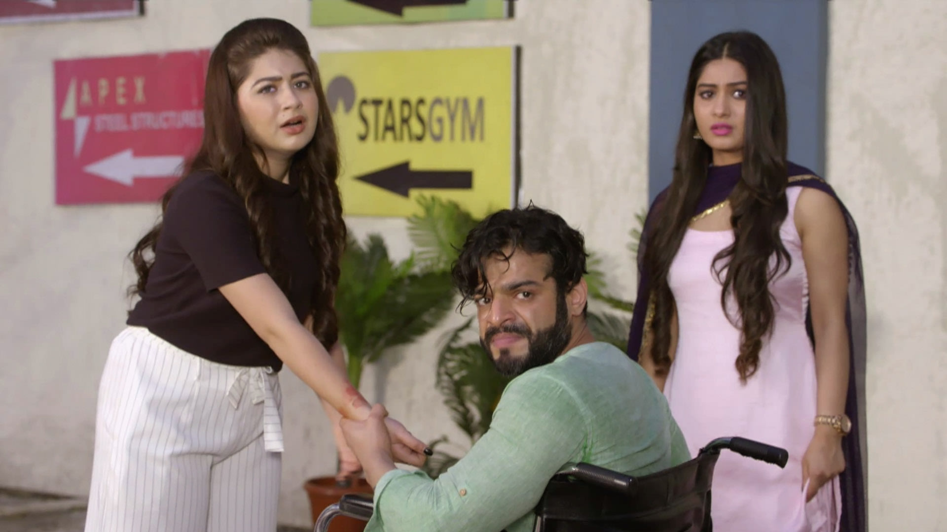 Watch Yeh Hai Mohabbatein S43 Episode 168 on JioHotstar