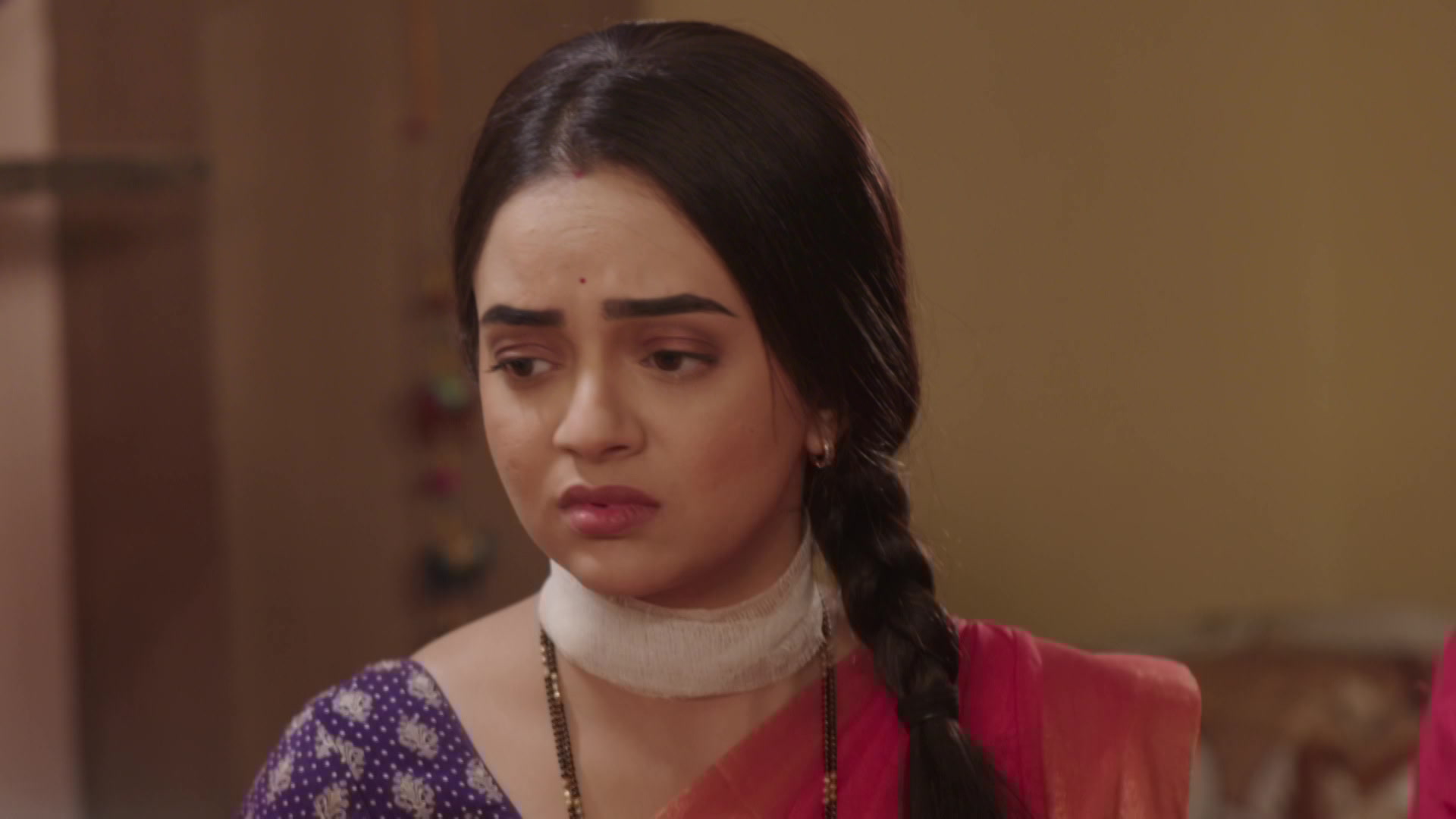 Watch Aboli Episode 990 on JioHotstar