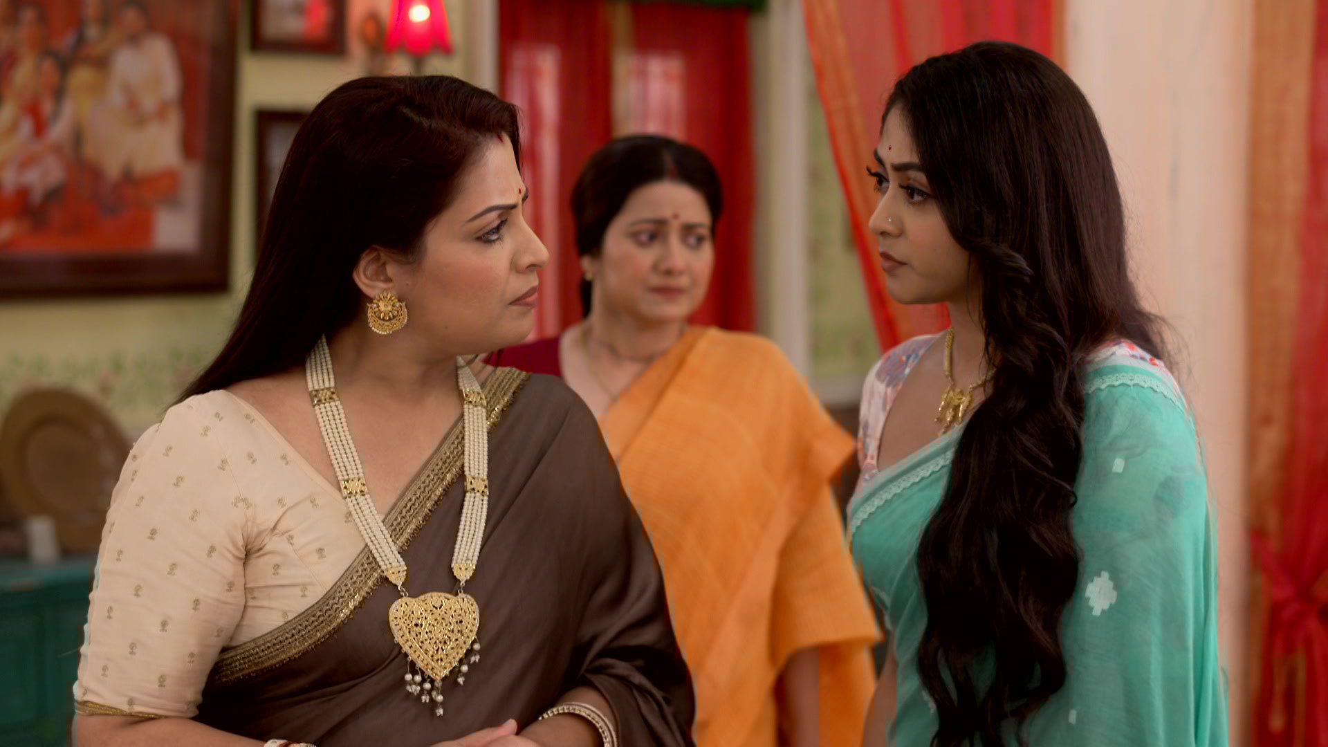 Watch Kothha Episode 326 on JioHotstar