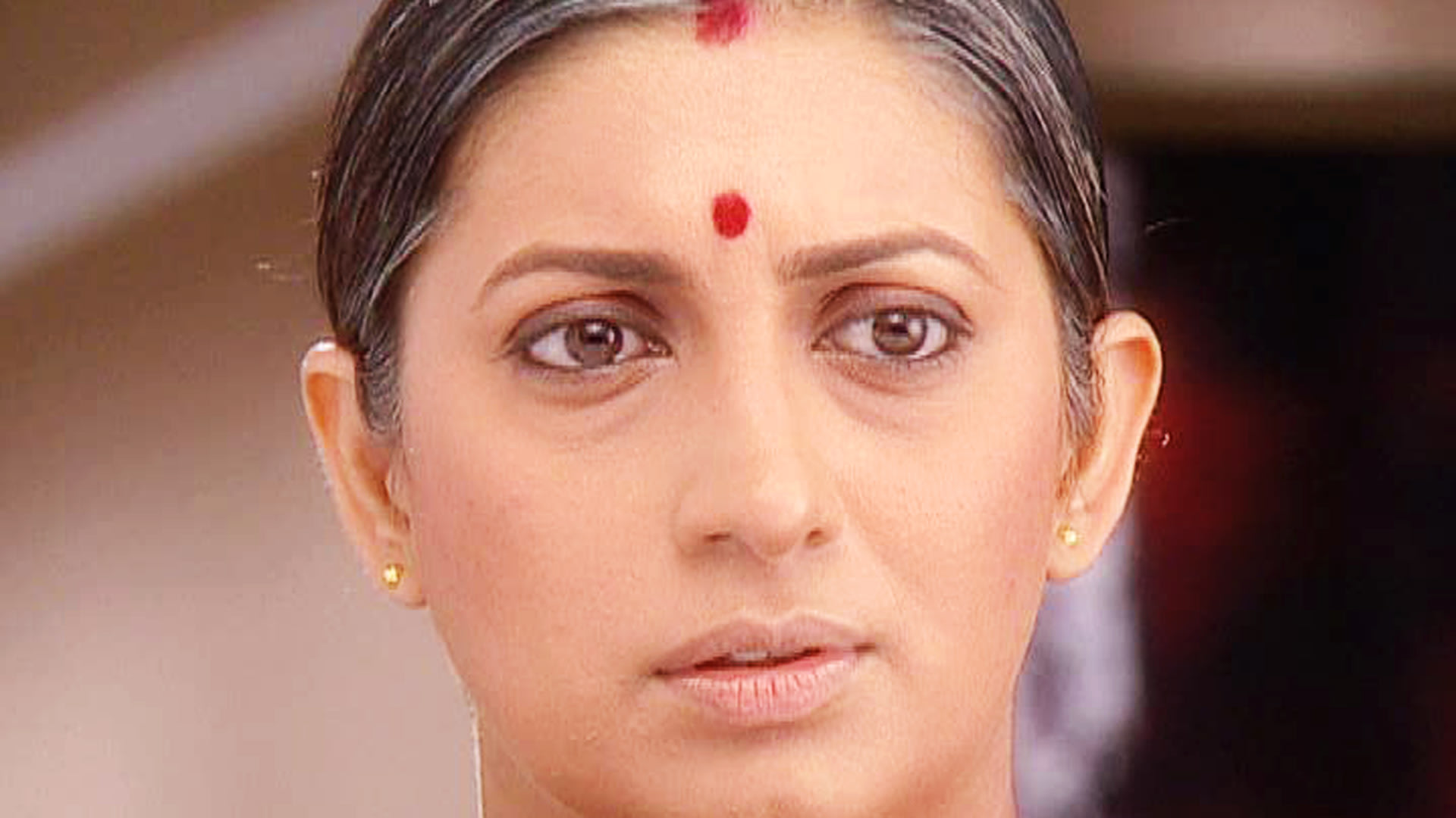 Watch a clip from E315 - Tulsi Is Shocked on Hotstar