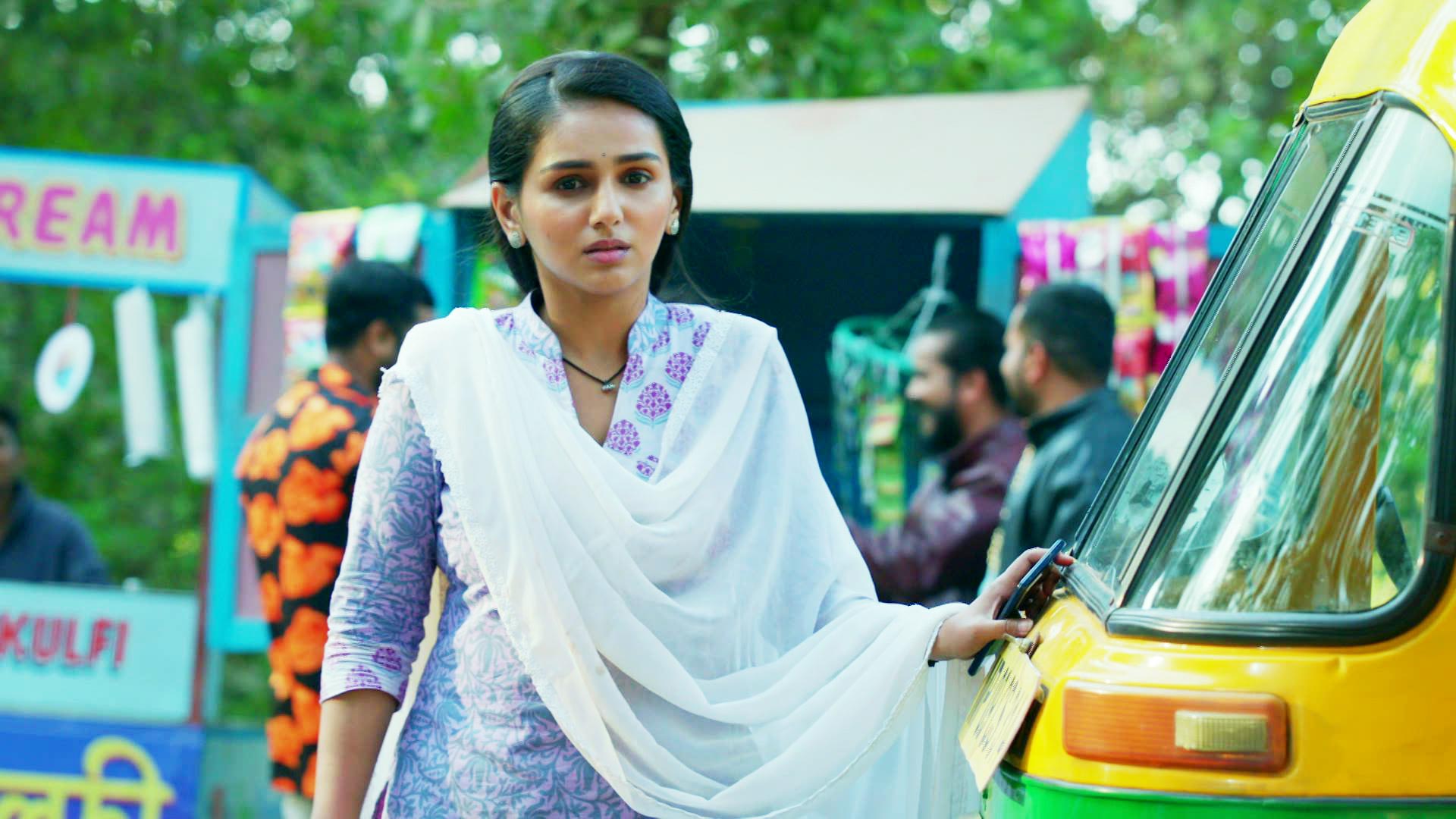 Watch Na Umra Ki Seema Ho S1 Episode 137 on Disney+ Hotstar