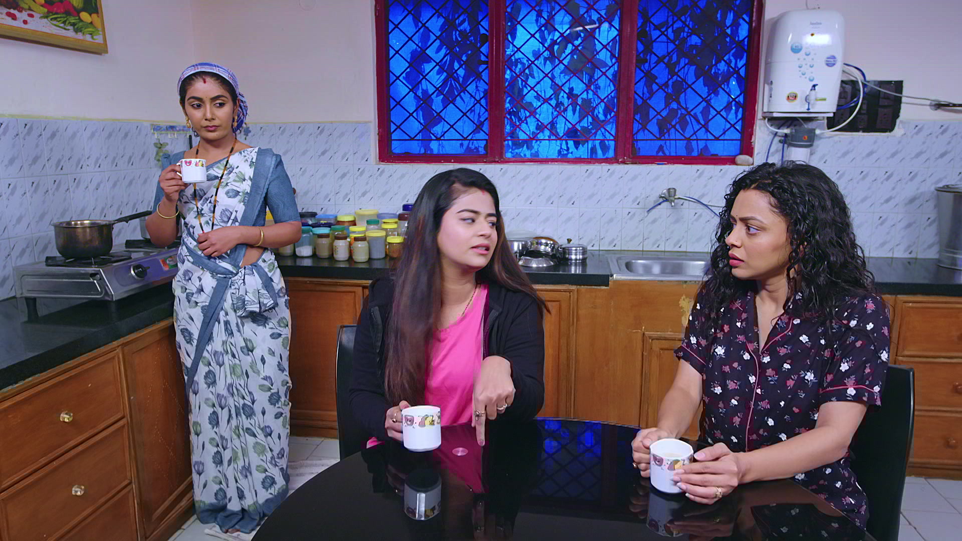 Watch Aase Episode 348 on JioHotstar