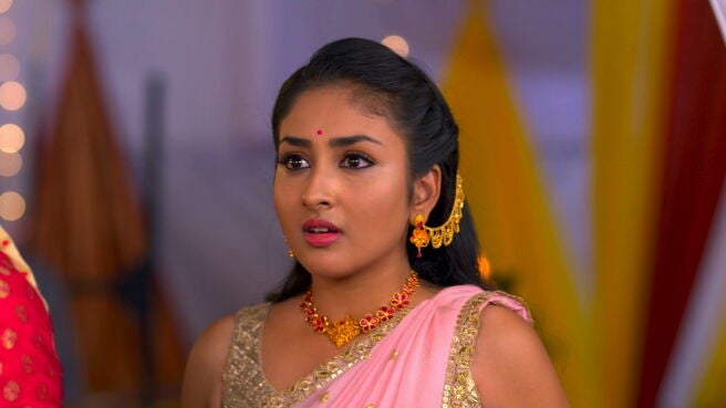 Watch Bommi .,BA.,BL., S1 Episode 340 on JioHotstar