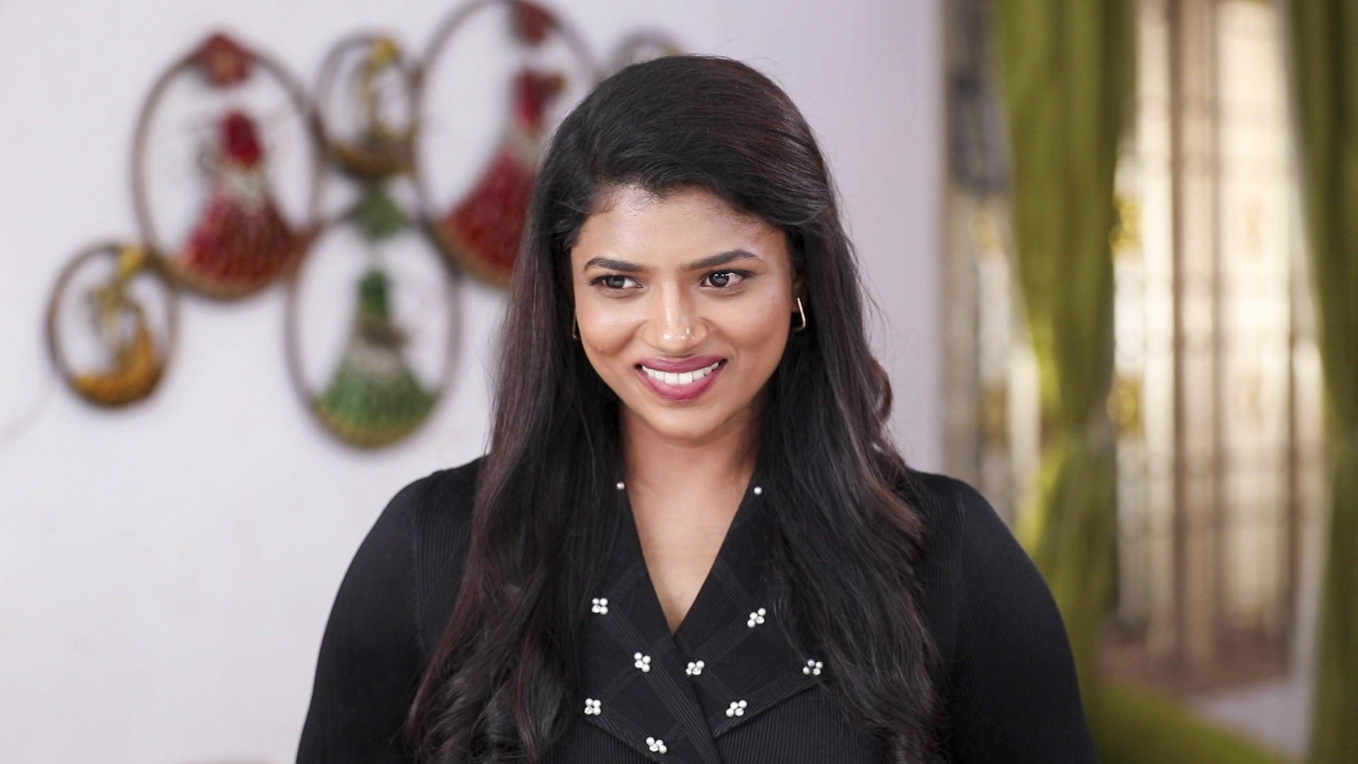 Watch Sakthivel S1 Episode 494 on JioHotstar