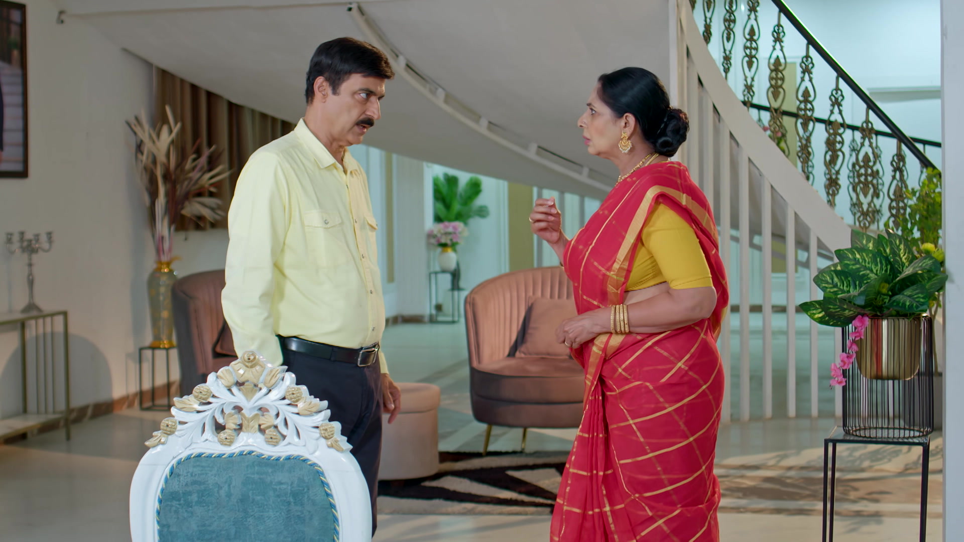 Watch Sharade S1 Episode 345 on JioHotstar