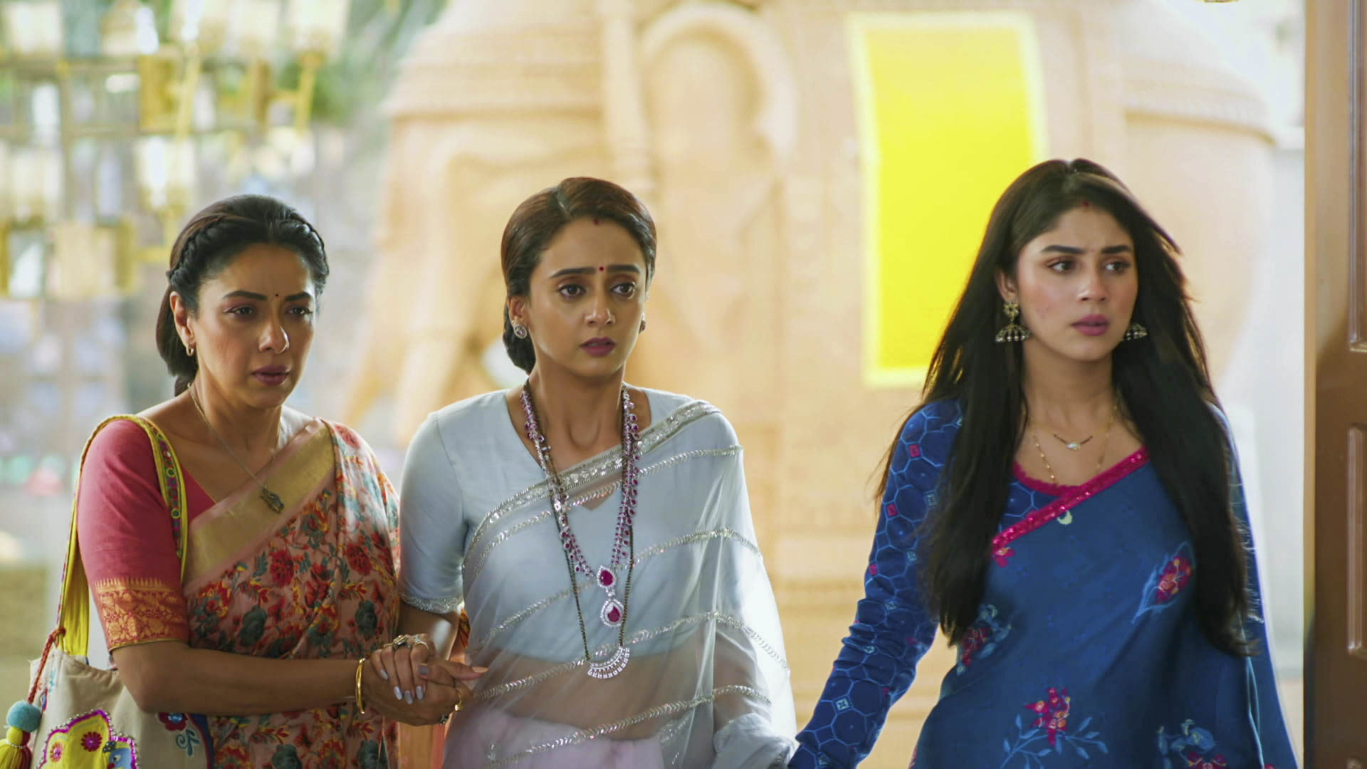 Watch Anupama S1 Episode 1614 on JioHotstar