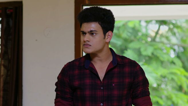 Watch Meera S1 Episode 15 on JioHotstar