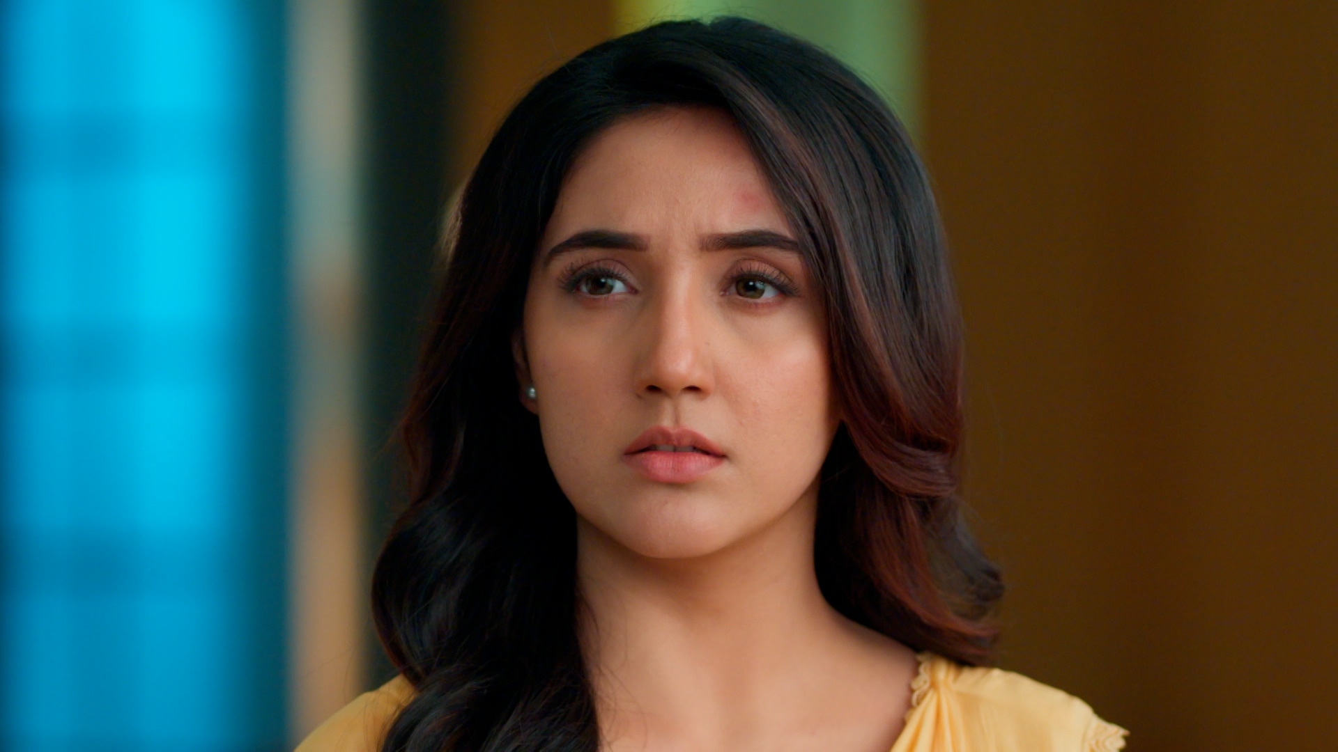 Watch Suman Indori S1 Episode 201 on JioHotstar