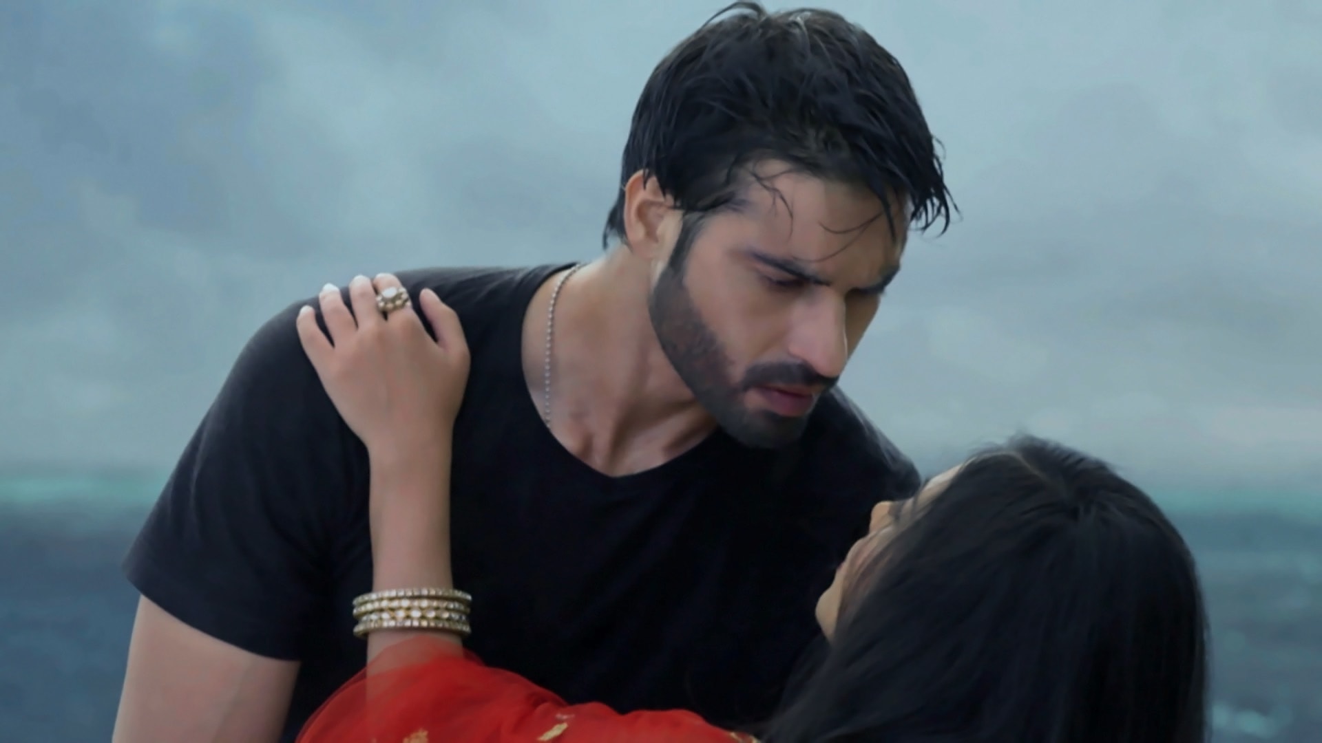 Watch Aapki Nazron Ne Samjha S1 Episode 1 on JioHotstar Watch Aapki Nazron Ne Samjha S1 Episode 1 on JioHotstar