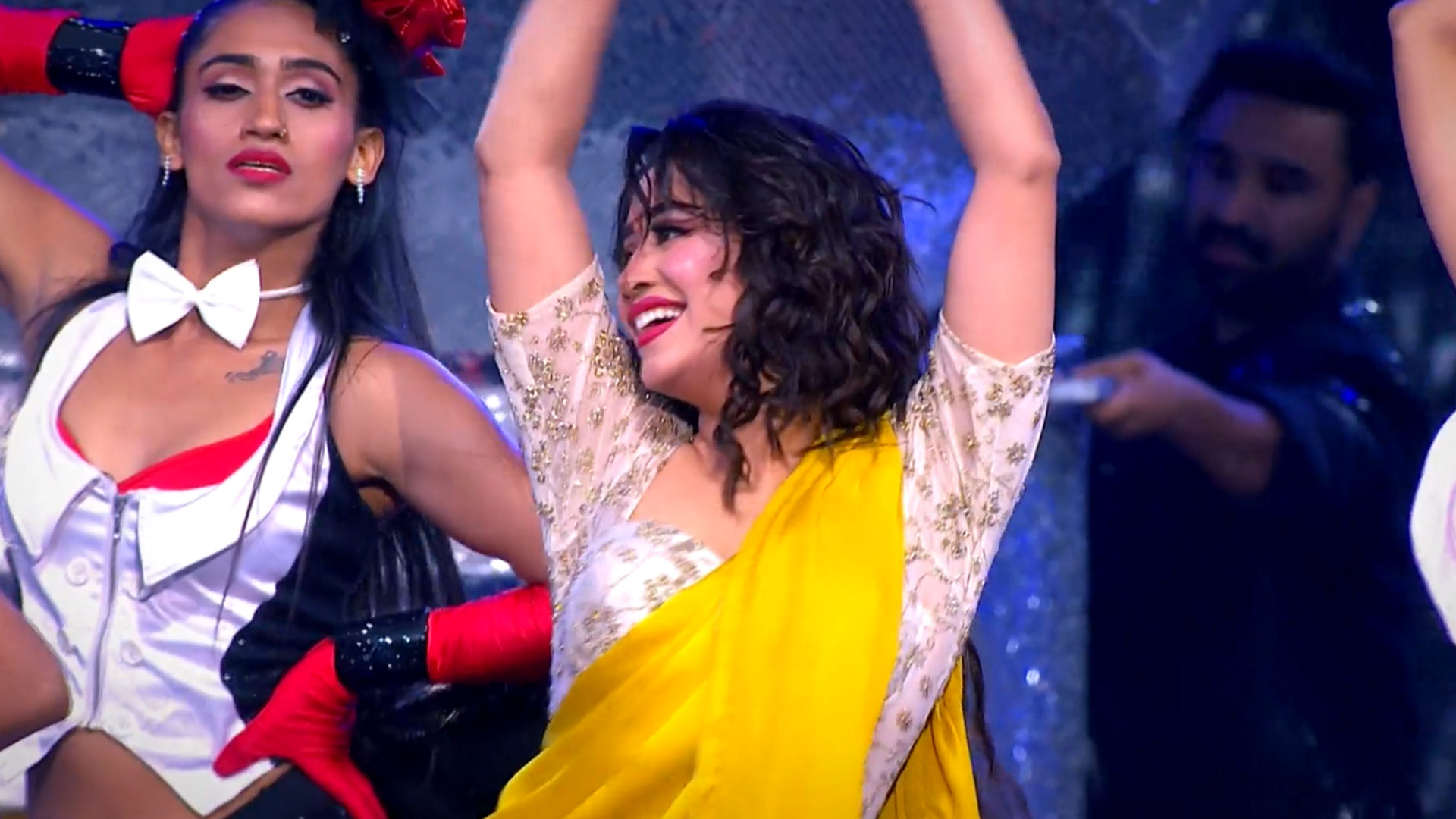 Oomph! Naira’s Sizzling Moves - Promo - JioHotstar