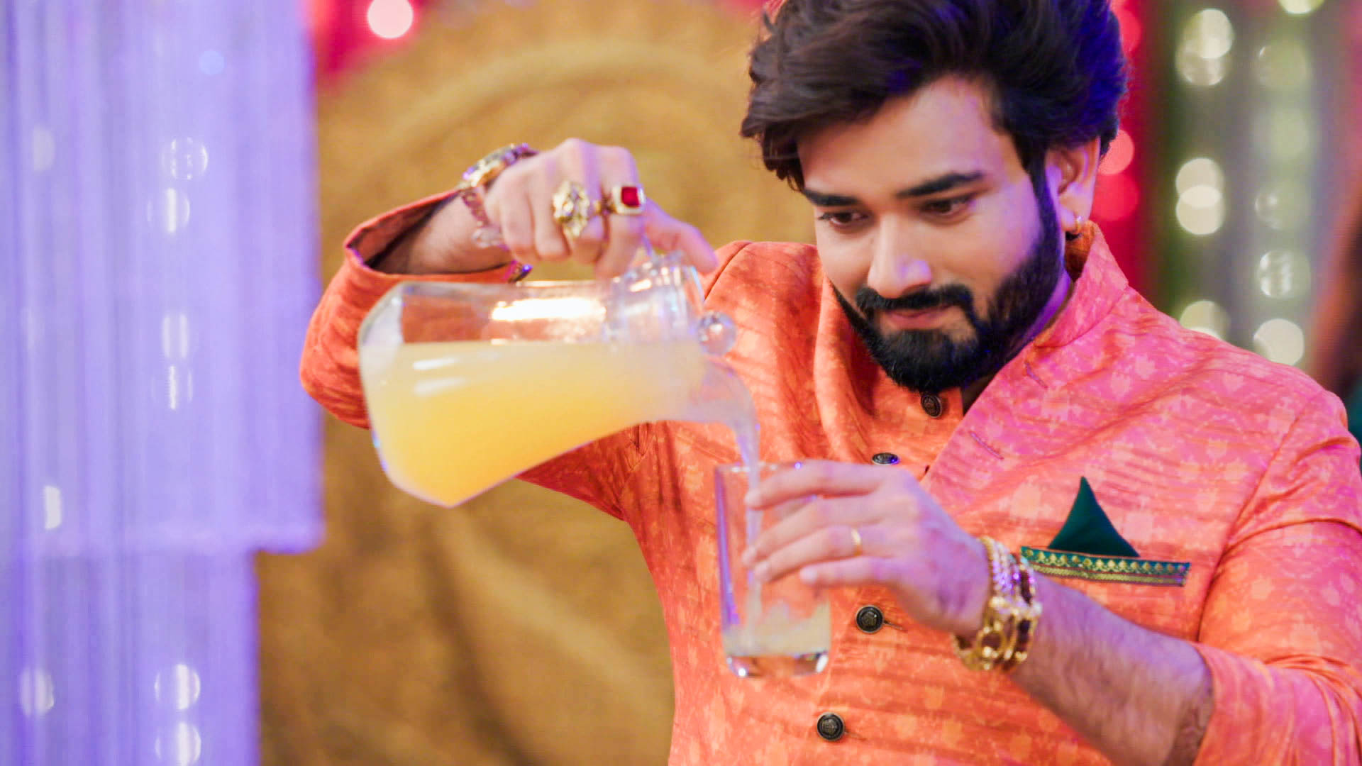 Stream maati-se-bandhi-dor Online | Watcho