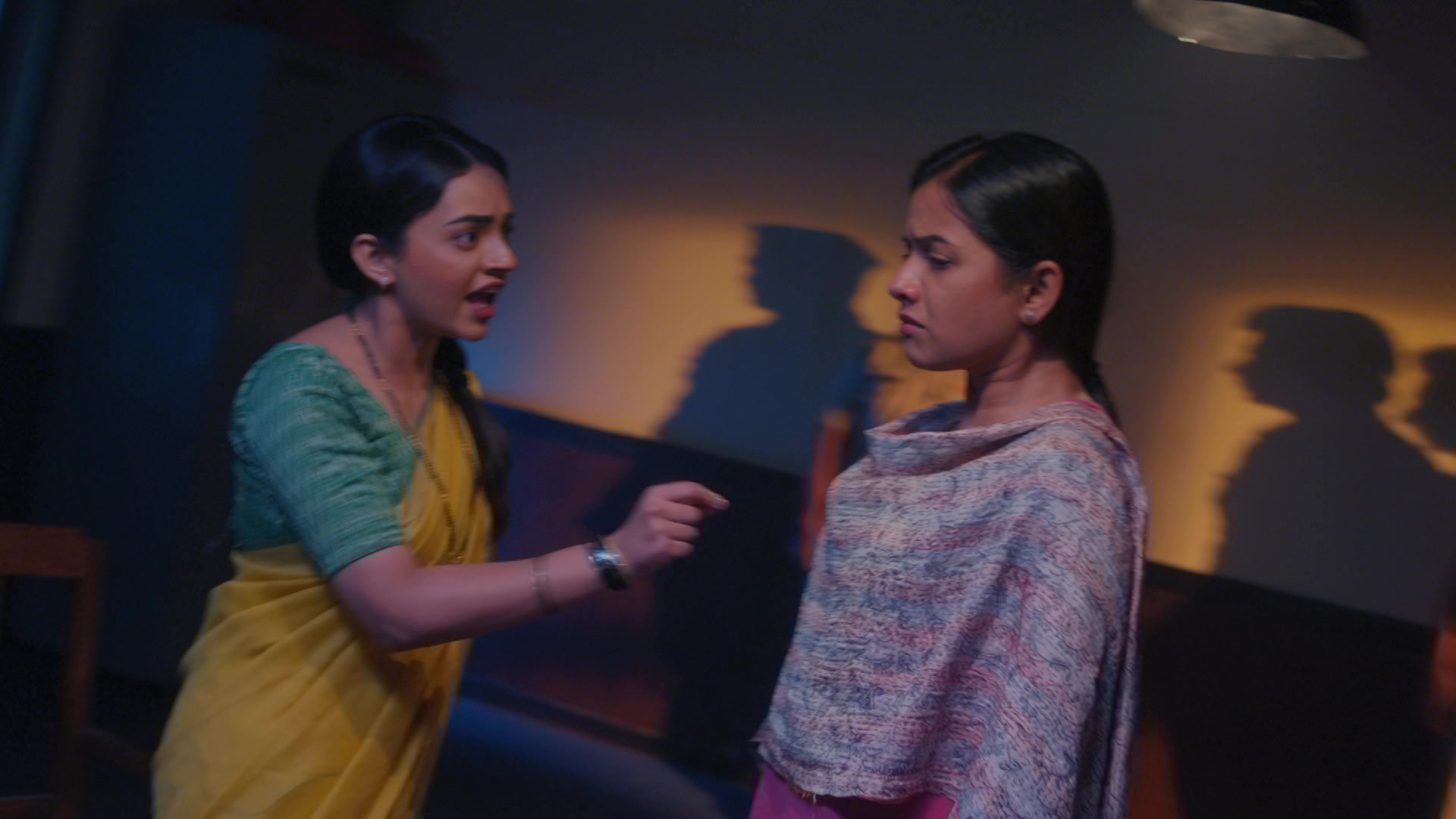 Watch Aboli Episode 1060 on JioHotstar