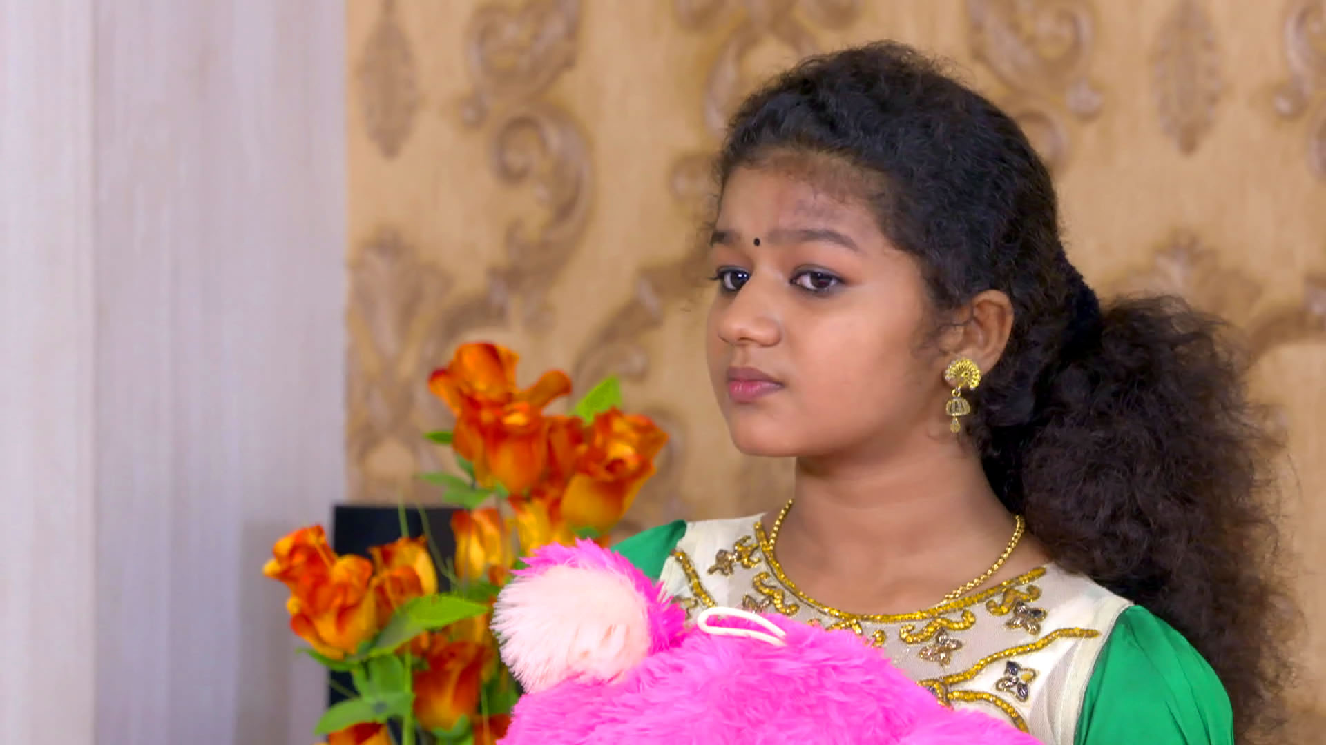 Watch Vanambadi S7 Episode 390 on JioHotstar