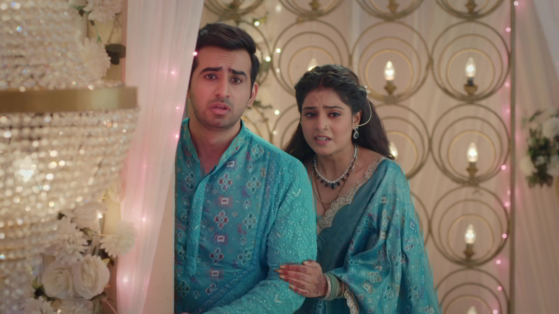 Watch Pocket Mein Aasman S1 Episode 11 on JioHotstar