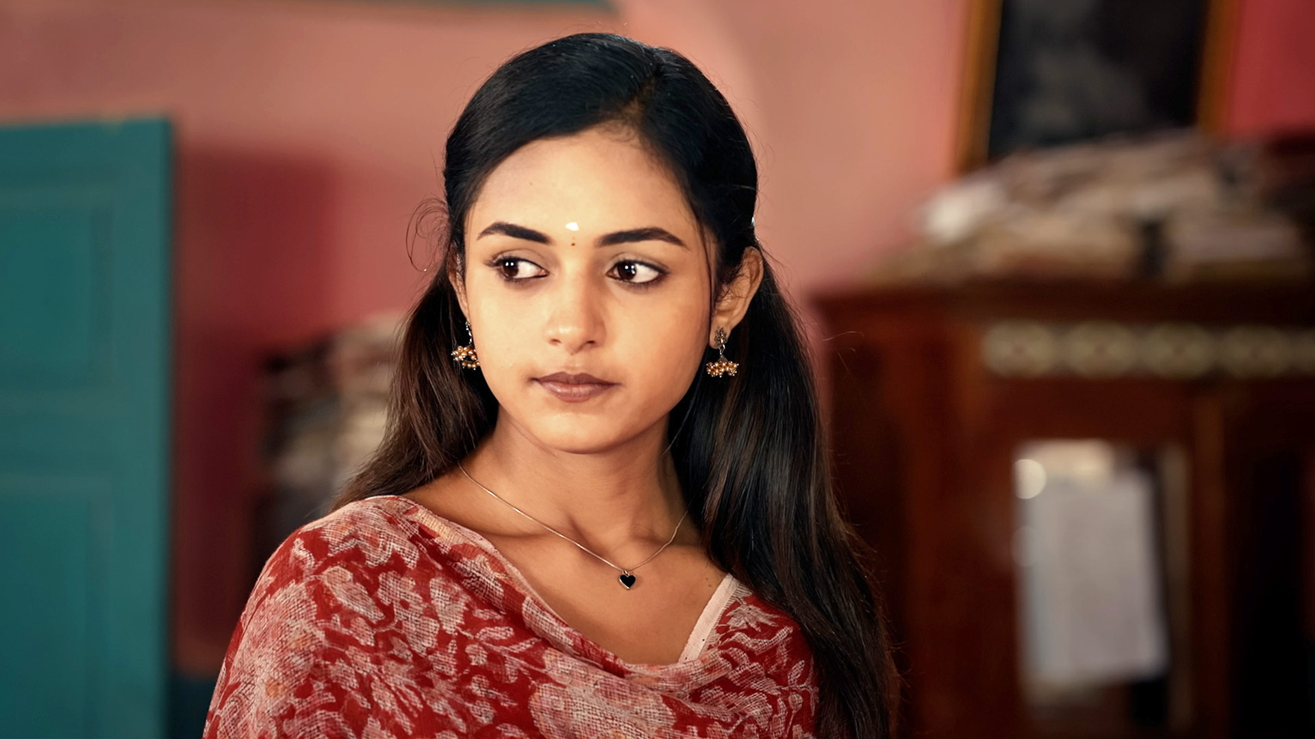 Watch Office S1 Episode 7 on JioHotstar