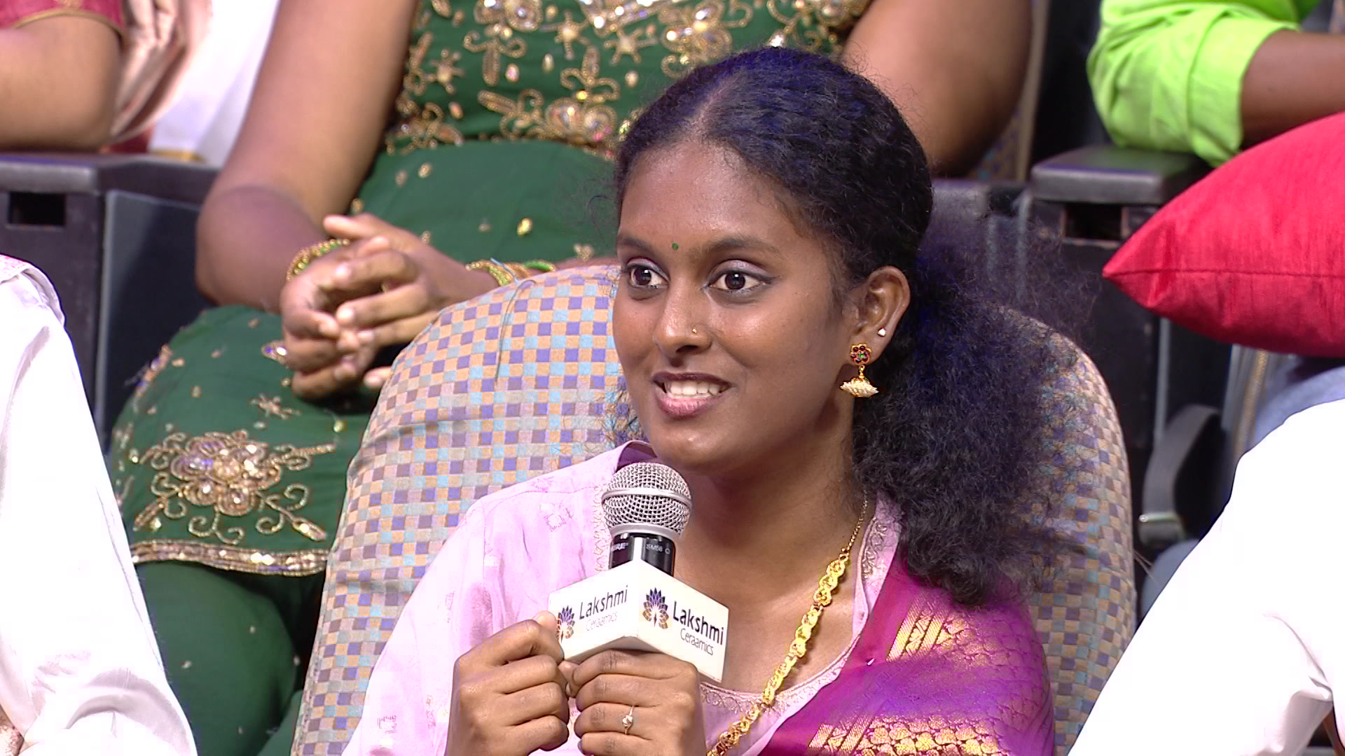 Watch Neeya Naana Episode 358 on JioHotstar