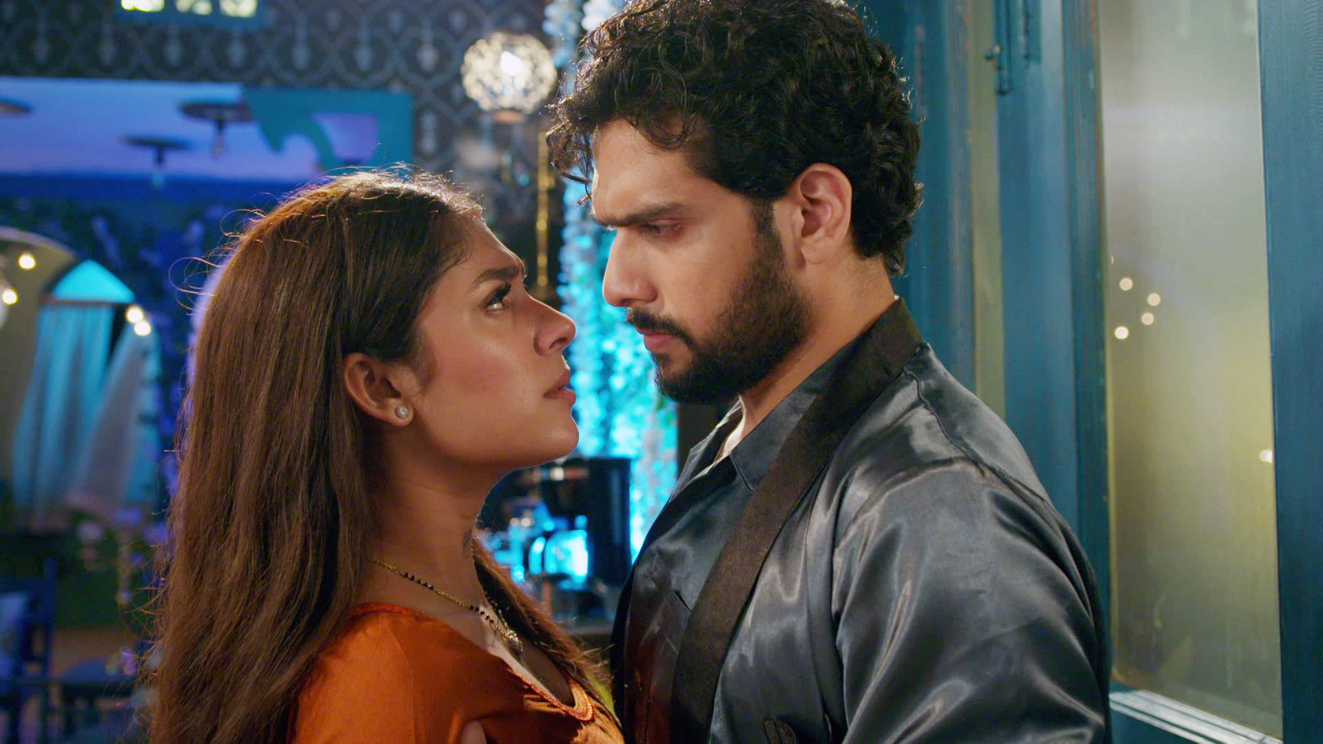 Watch Imlie S3 Episode 989 on JioHotstar