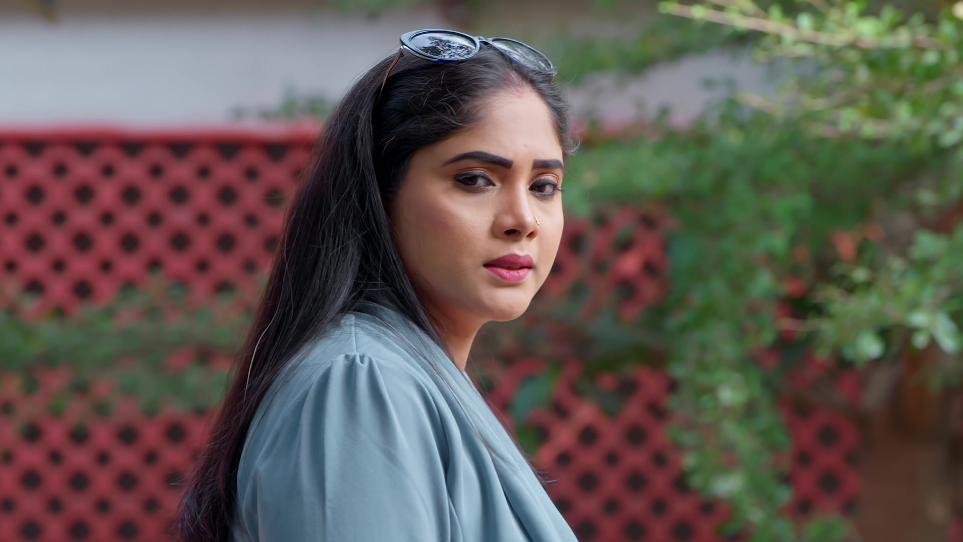 Watch Sharade S1 Episode 260 on JioHotstar