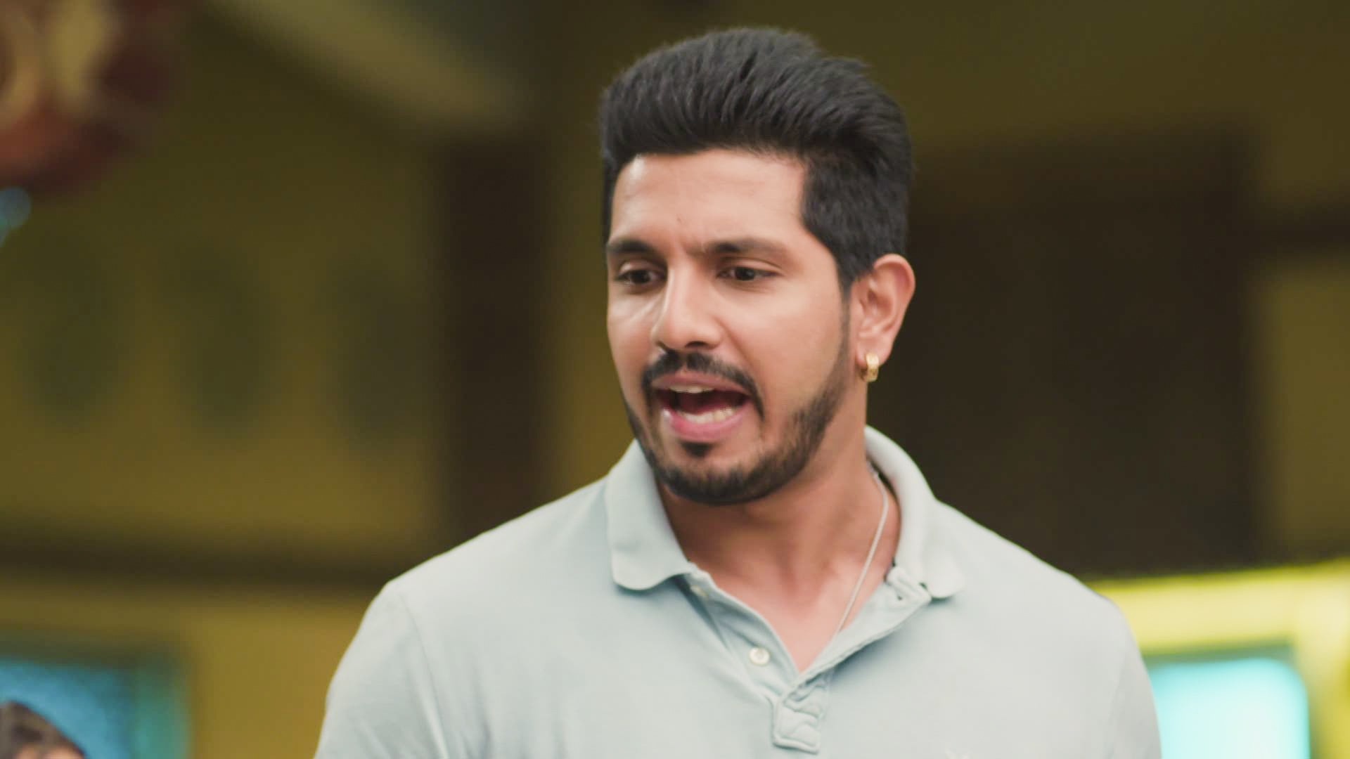 Watch Pandya Store S1 Episode 704 on JioHotstar