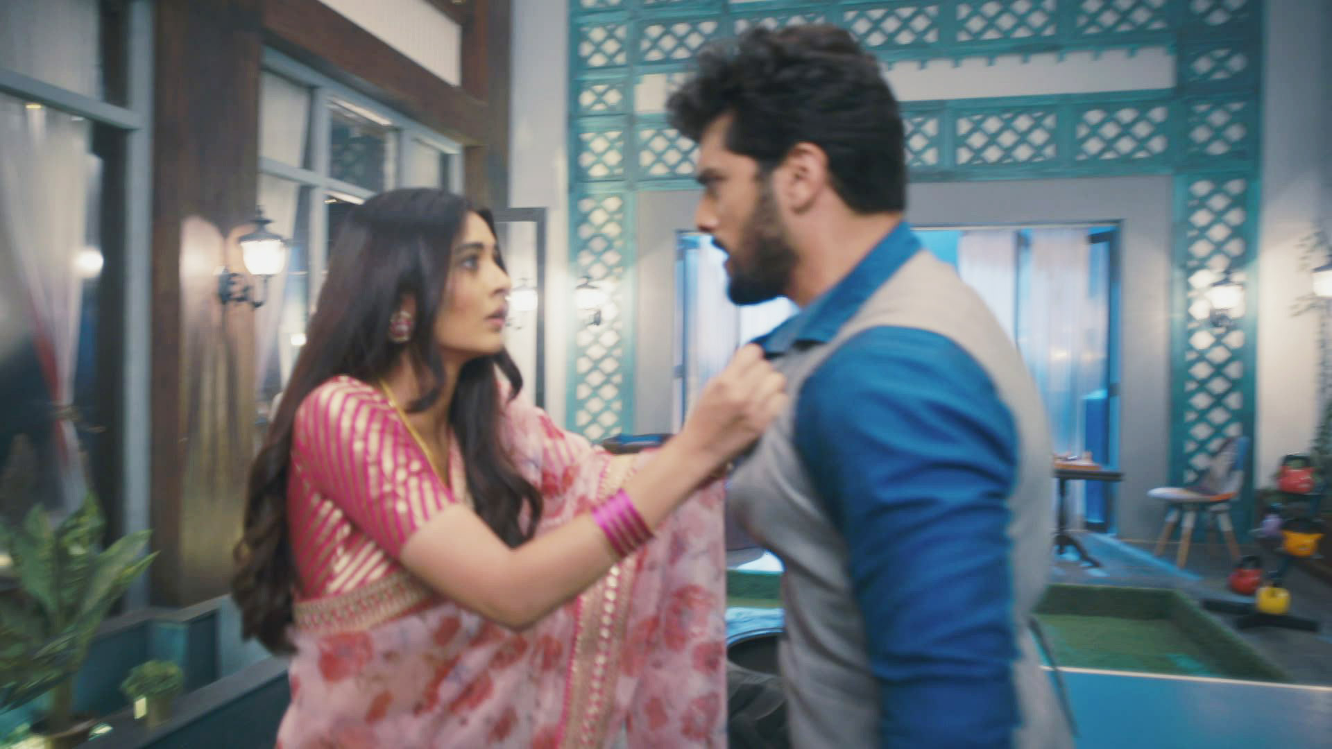 Watch Mehndi Hai Rachne Waali Episode 124 on JioHotstar