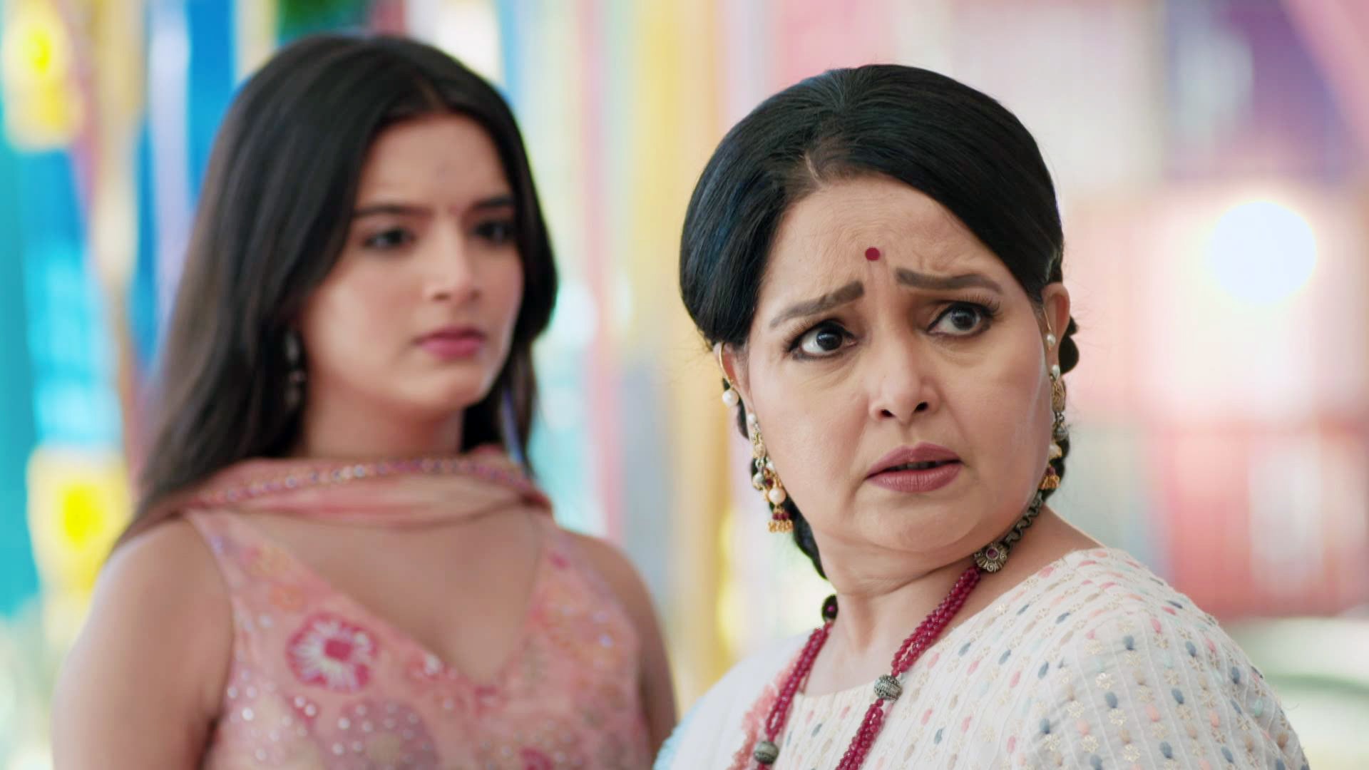 Watch Pandya Store Episode 1097 on JioHotstar