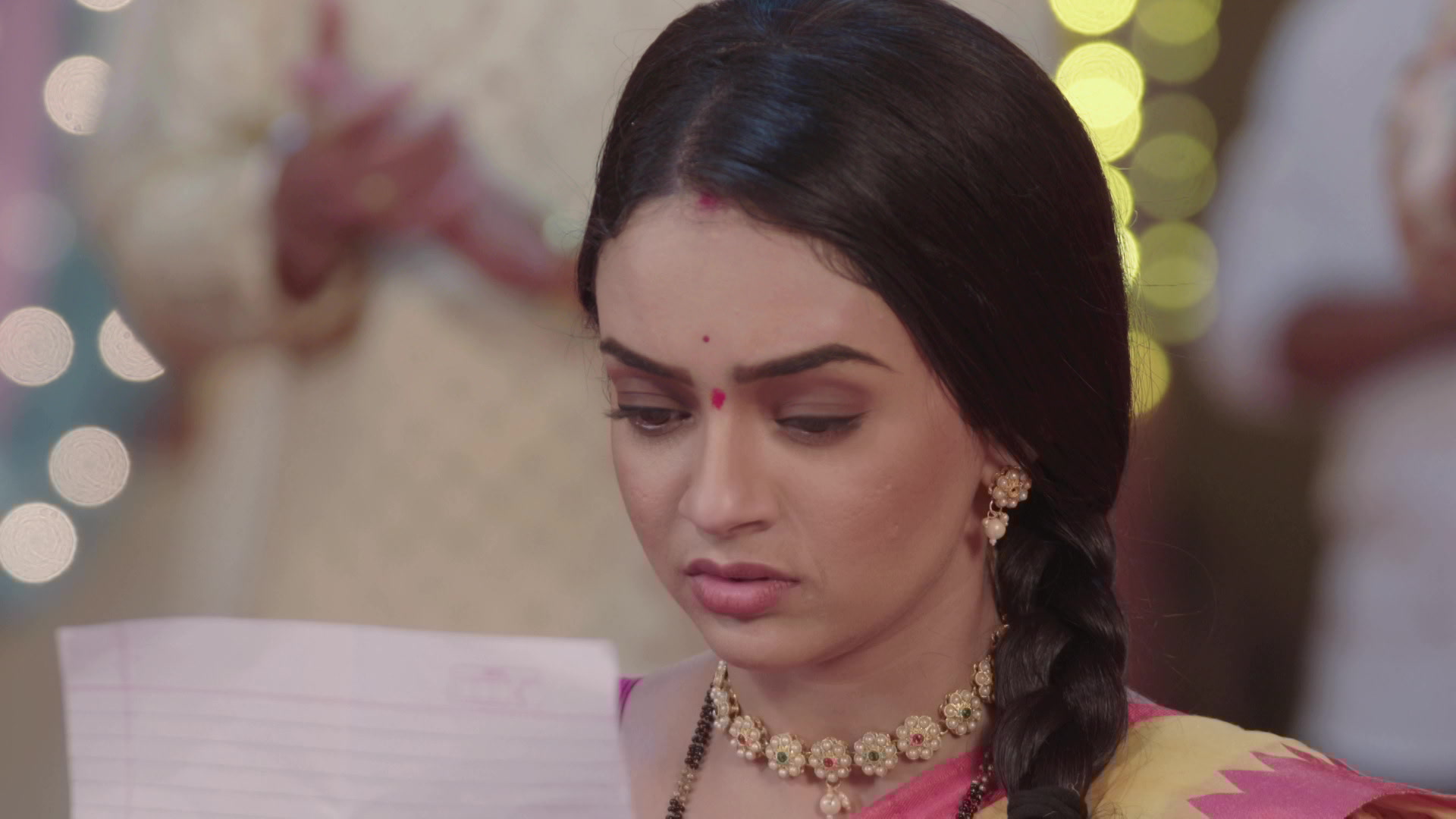 Watch Aboli Episode 604 on JioHotstar