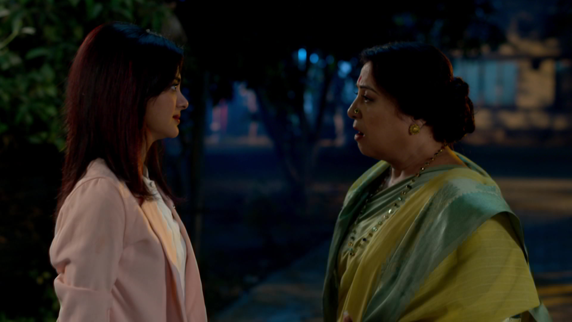 Watch Gaatchora S1 Episode 377 on JioHotstar