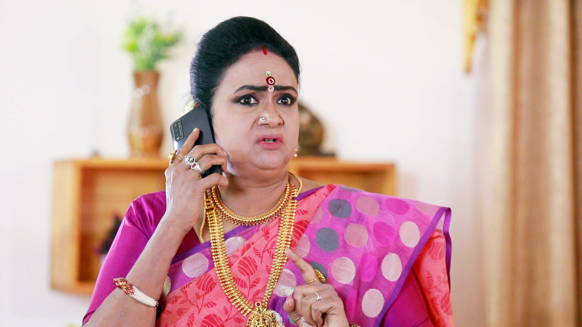 Watch Chellamma S1 Episode 112 on JioHotstar