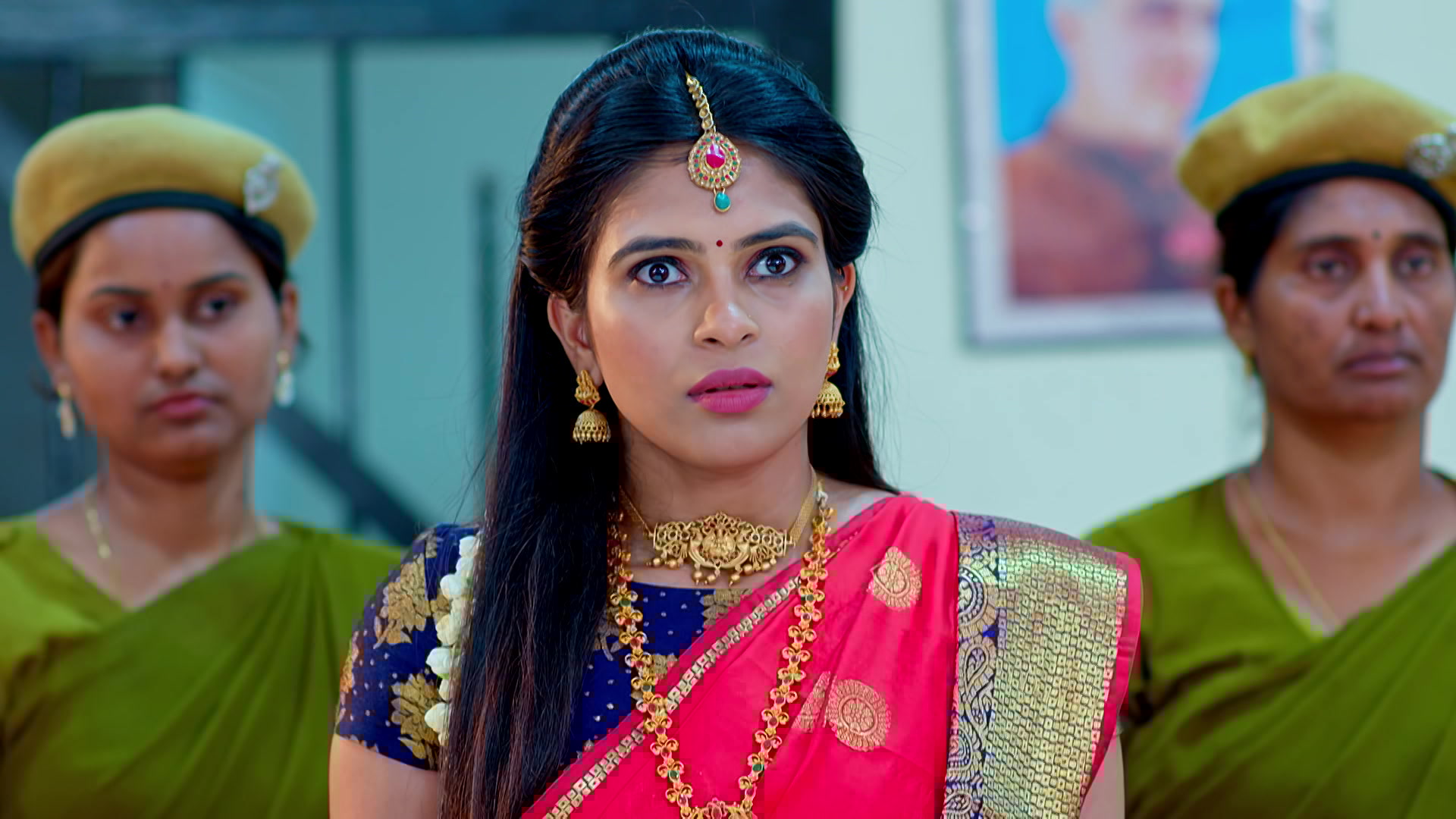 Watch Kumkuma Puvvu S8 Episode 1705 on JioHotstar