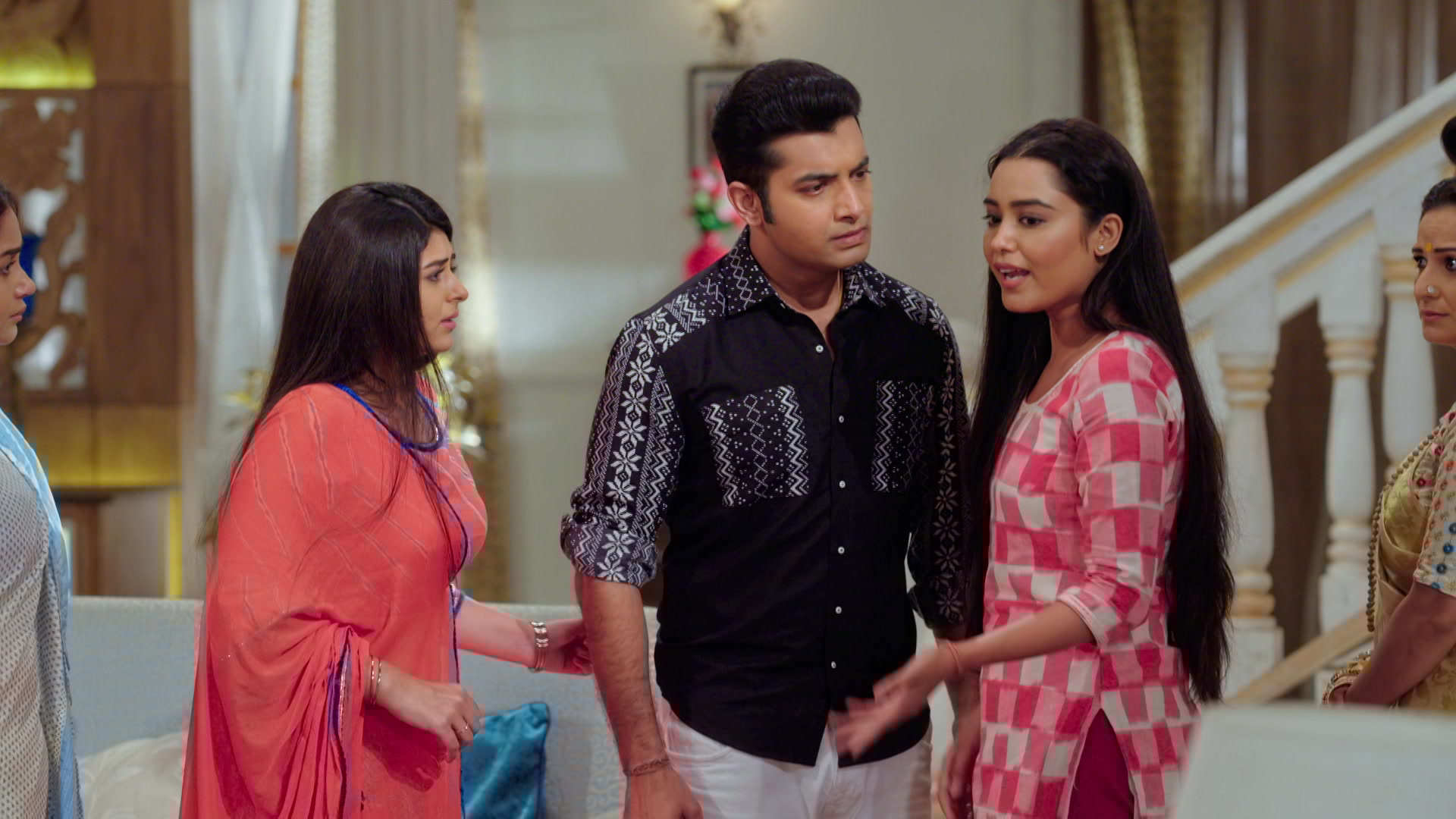 Watch Lovely's Sinister Plan Online