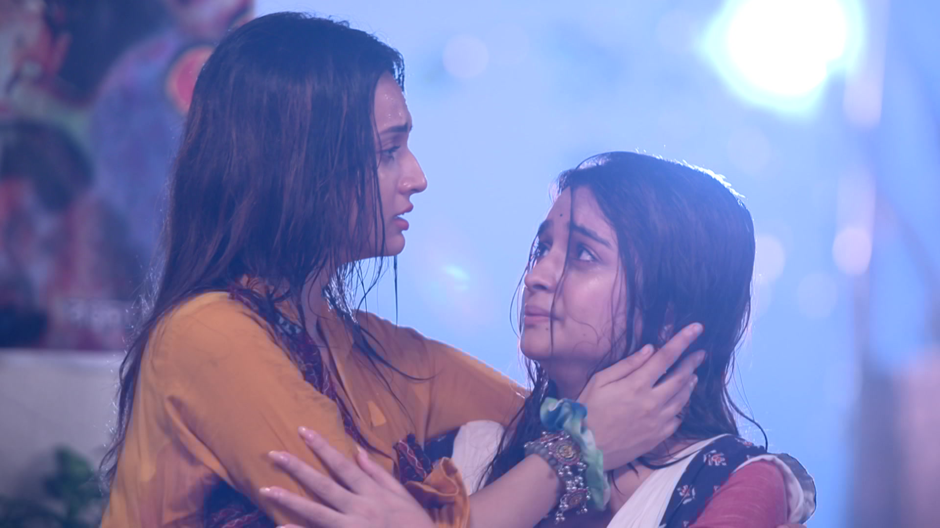 Watch Dui Shalik Episode 8 on JioHotstar