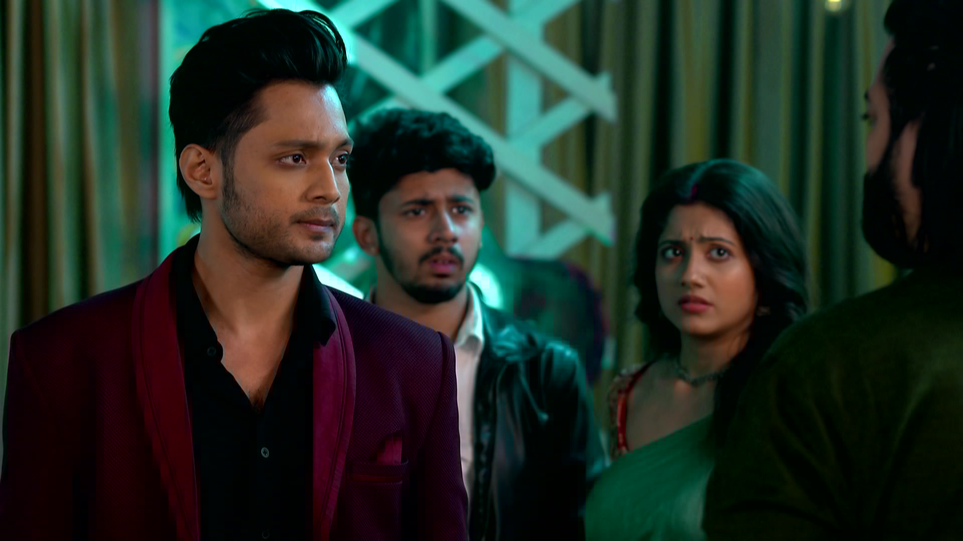 Watch Uraan Episode 176 on JioHotstar