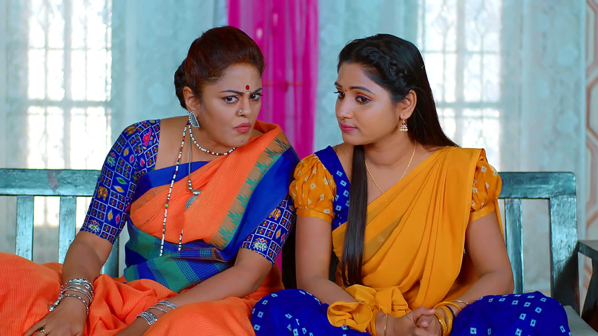 Watch nuvvu-nenu-prema All Episodes | Watcho