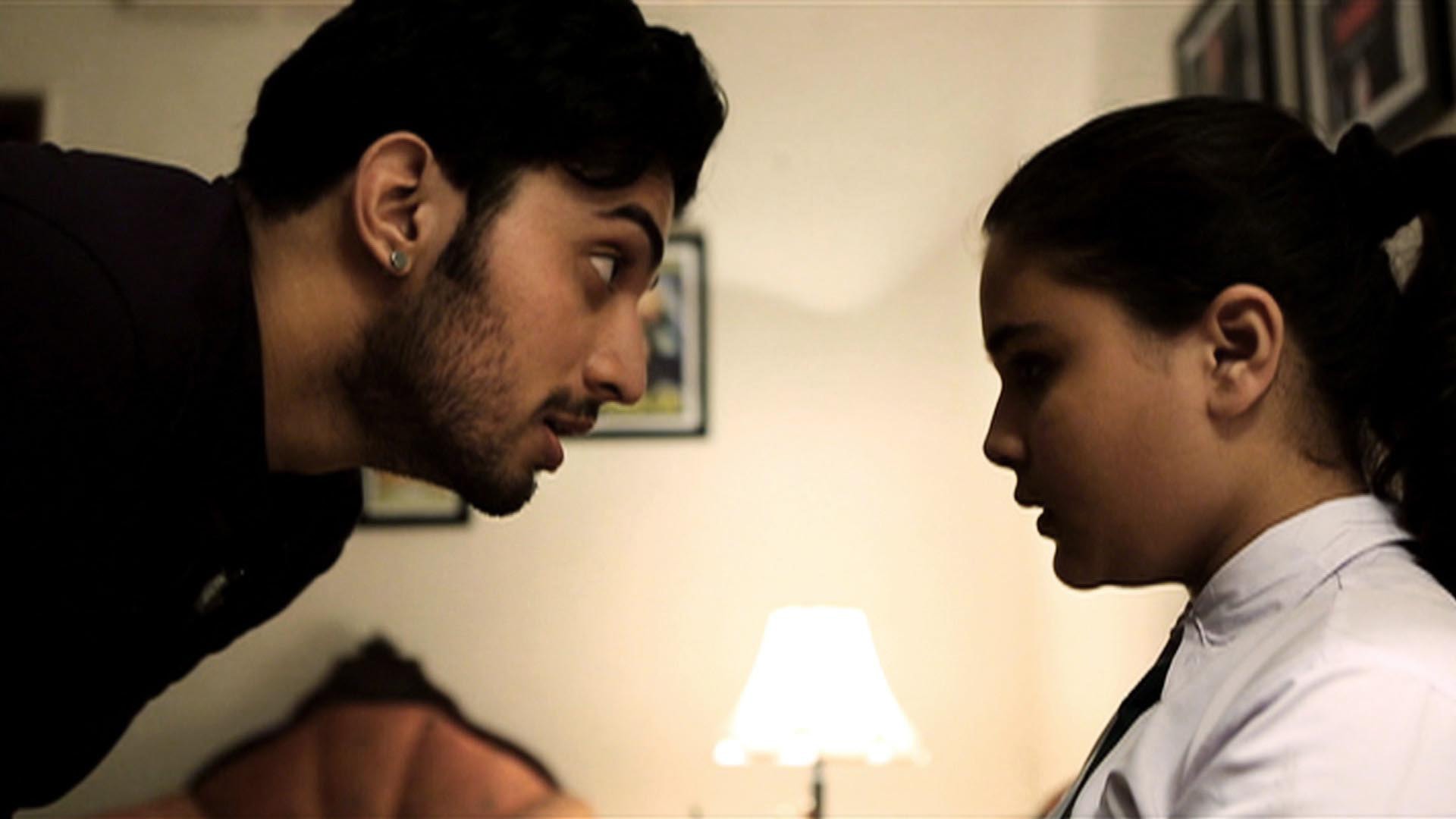 Watch Gumrah S1 Episode 14 on JioHotstar