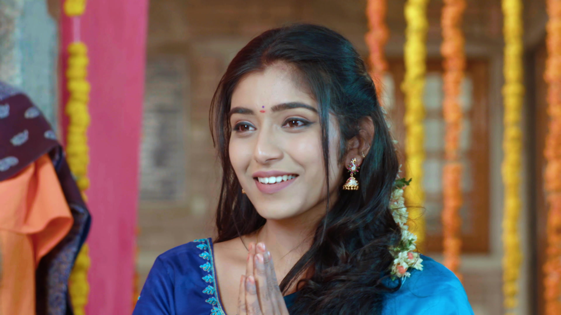 Watch Neenadhe Naa S1 Episode 1 on JioHotstar
