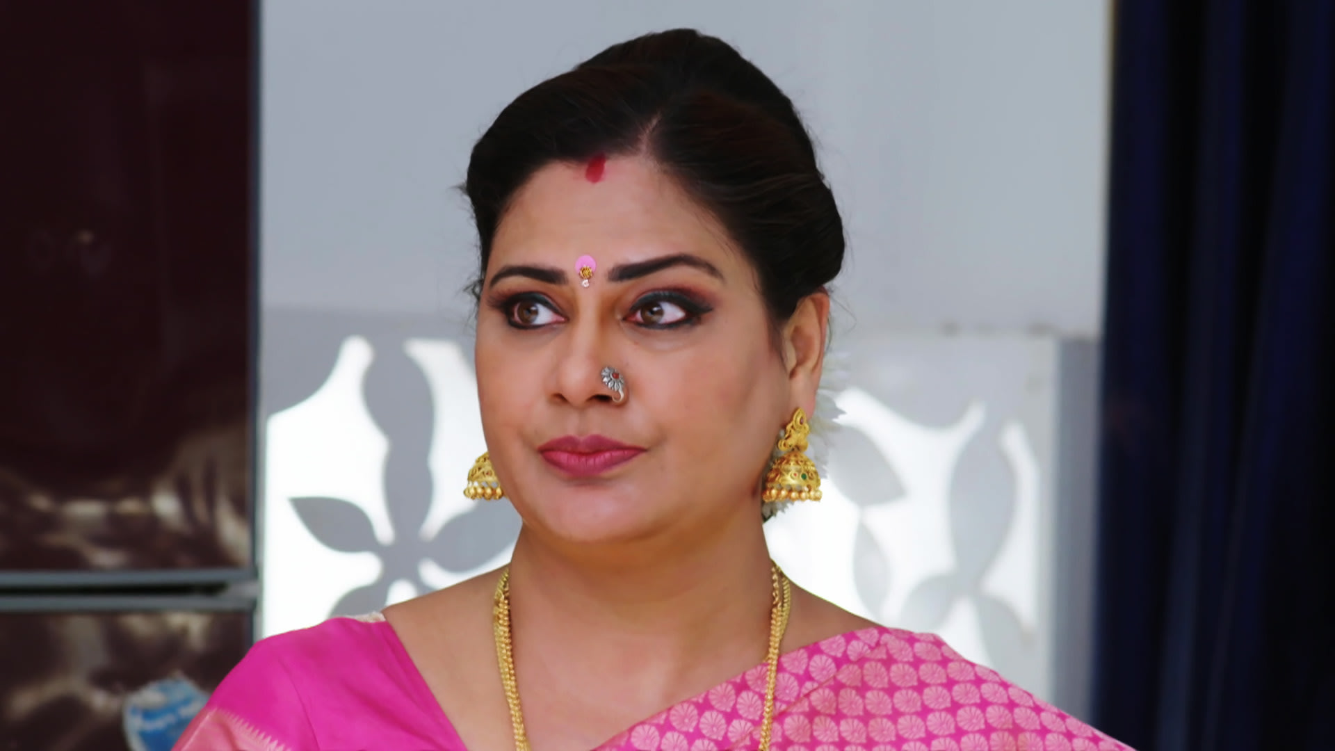 Watch Guppedantha Manasu Episode 429 on JioHotstar