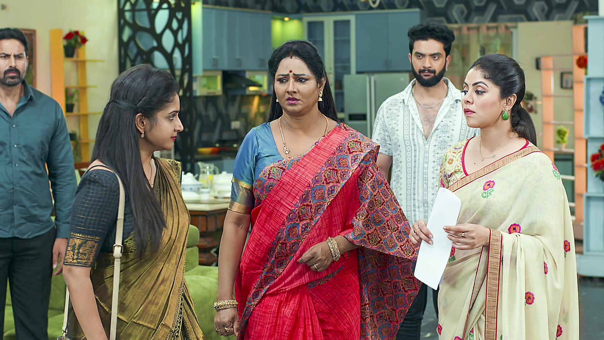 Watch Brahma Mudi Episode 704 on JioHotstar