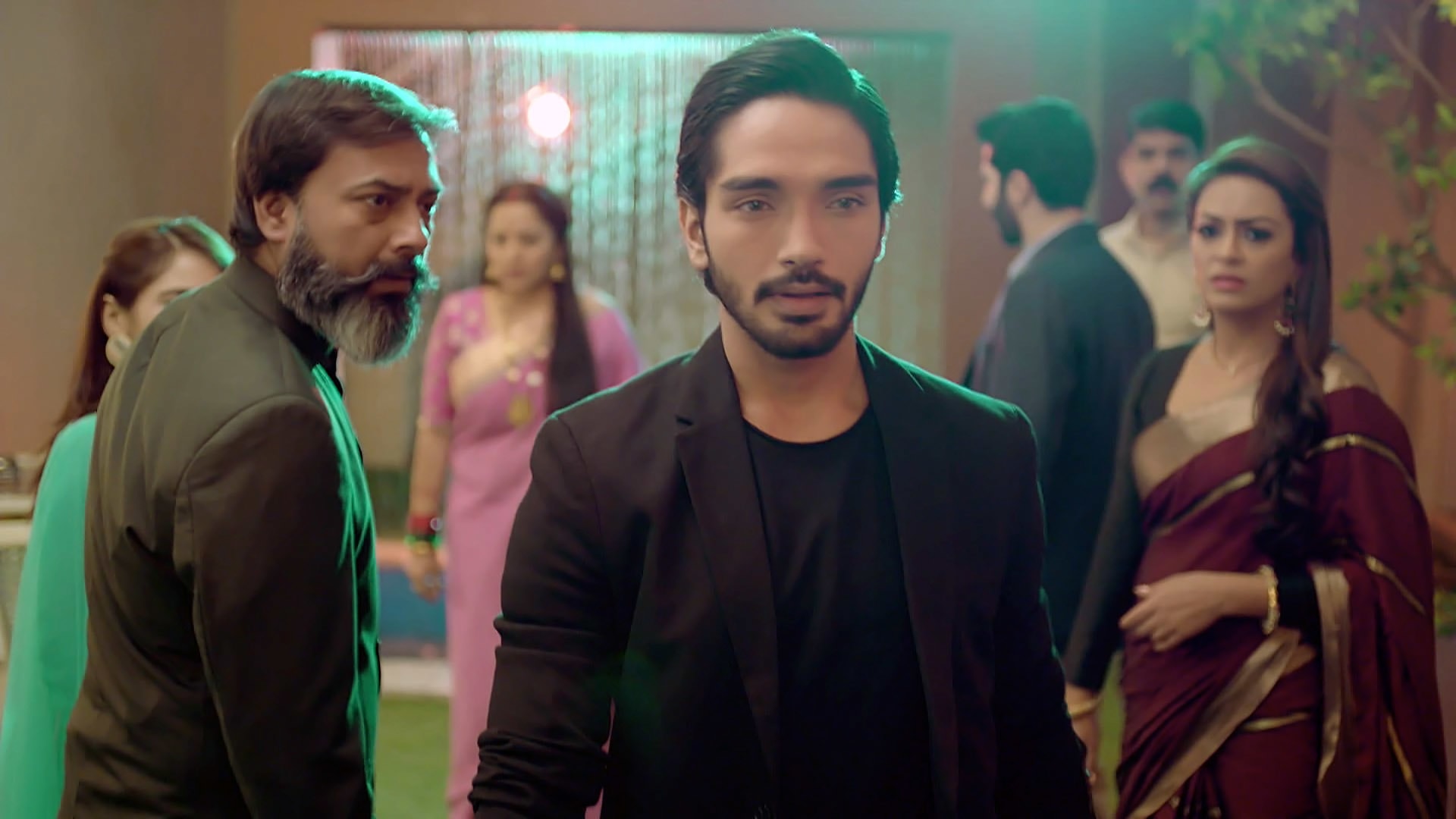 Watch Nazar S1 Episode 101 on JioHotstar