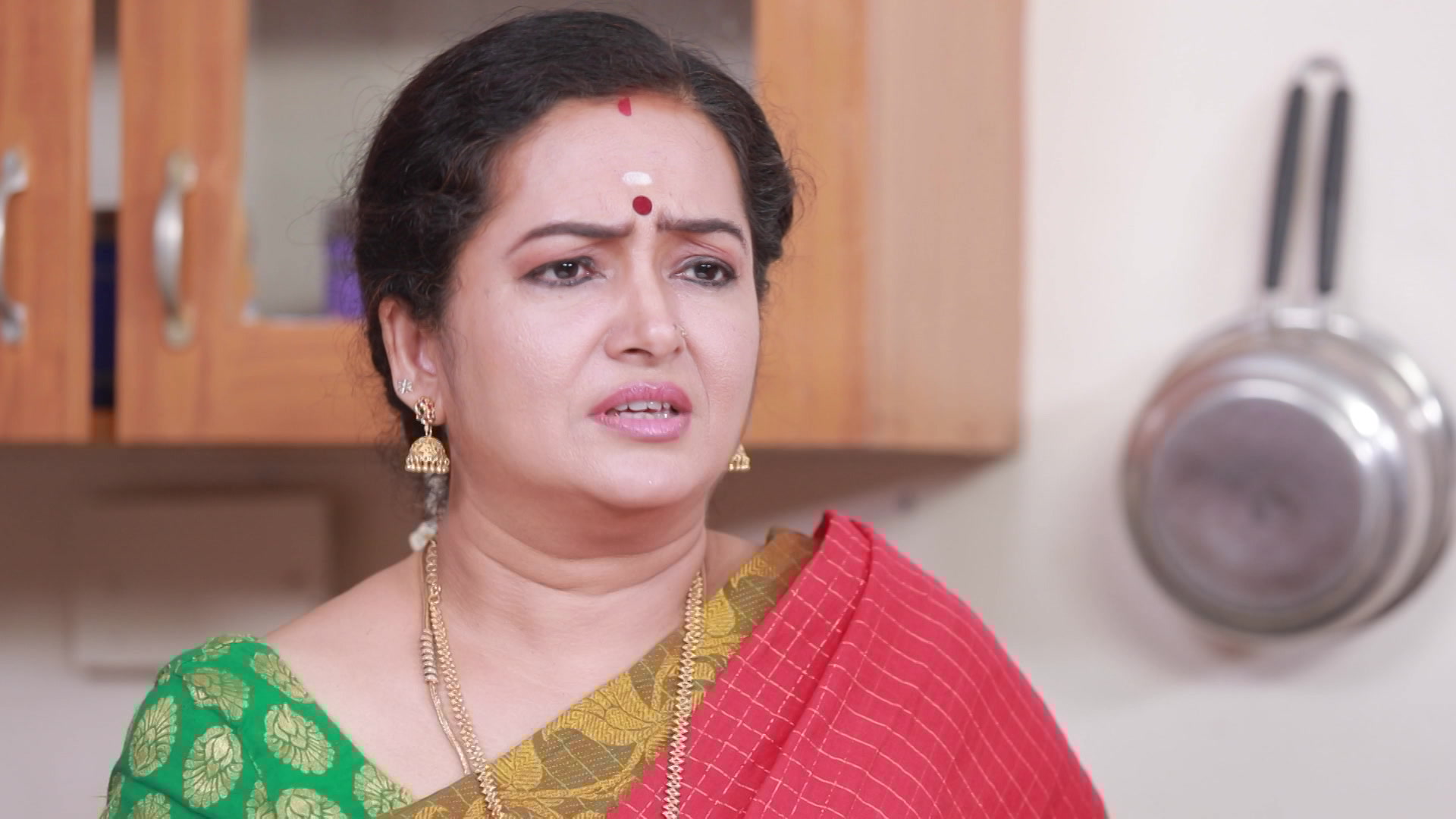 Watch Pandian Stores 2 Episode 257 on JioHotstar