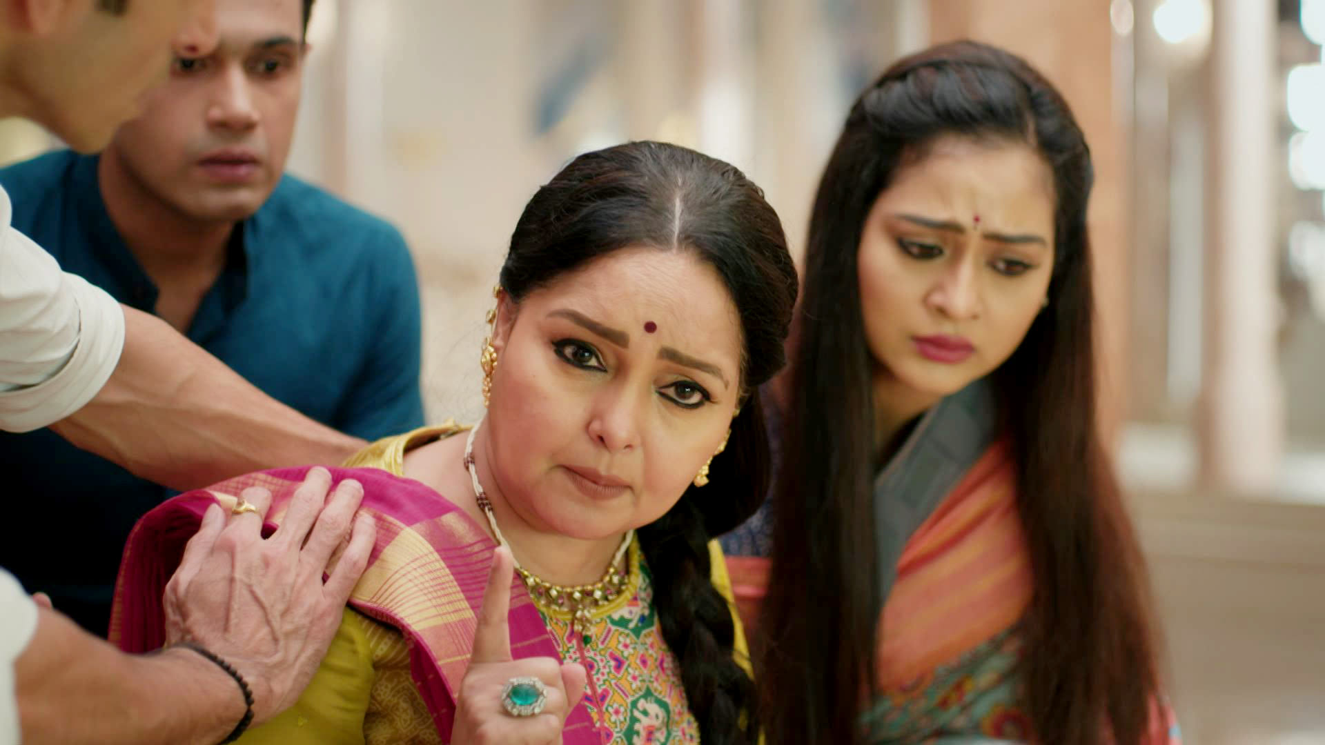 Watch Pandya Store S2 Episode 895 on JioHotstar