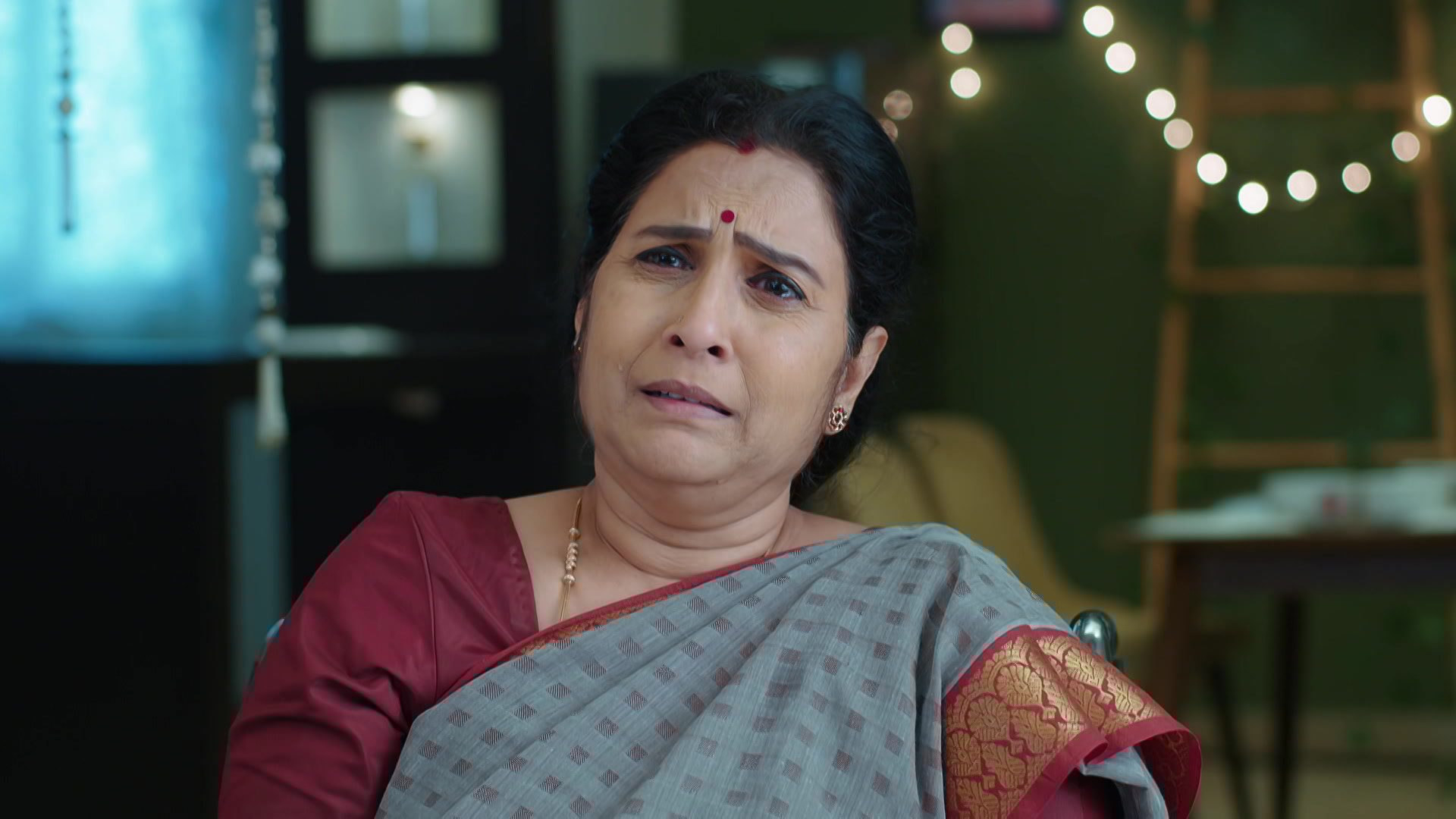 Watch Ennenno Janmala Bandham S1 Episode 282 on JioHotstar