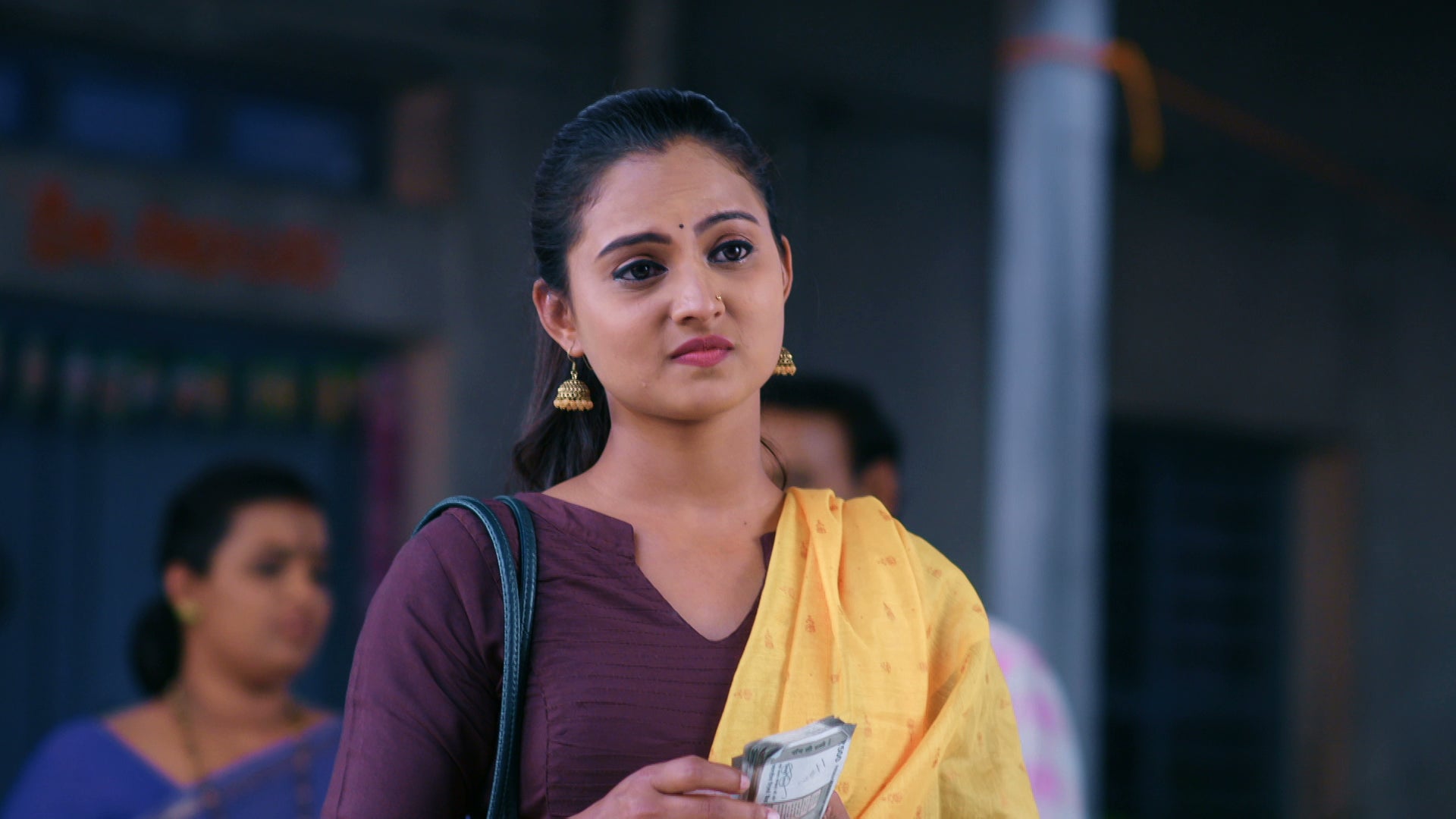 Watch Antarapata S1 Episode 9 on JioHotstar