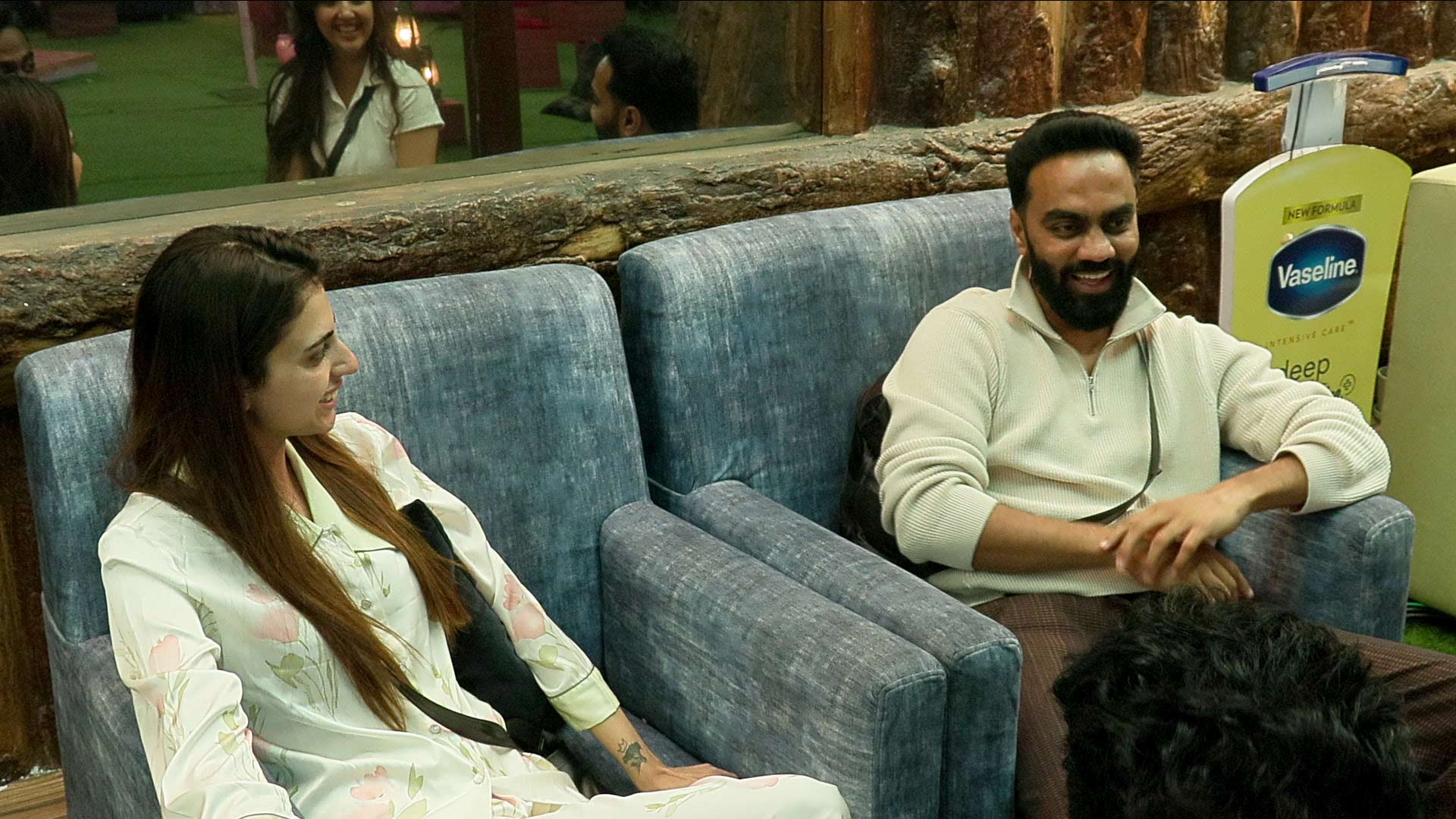Farhana Goes ROFL at Her Own Tales - JioHotstar