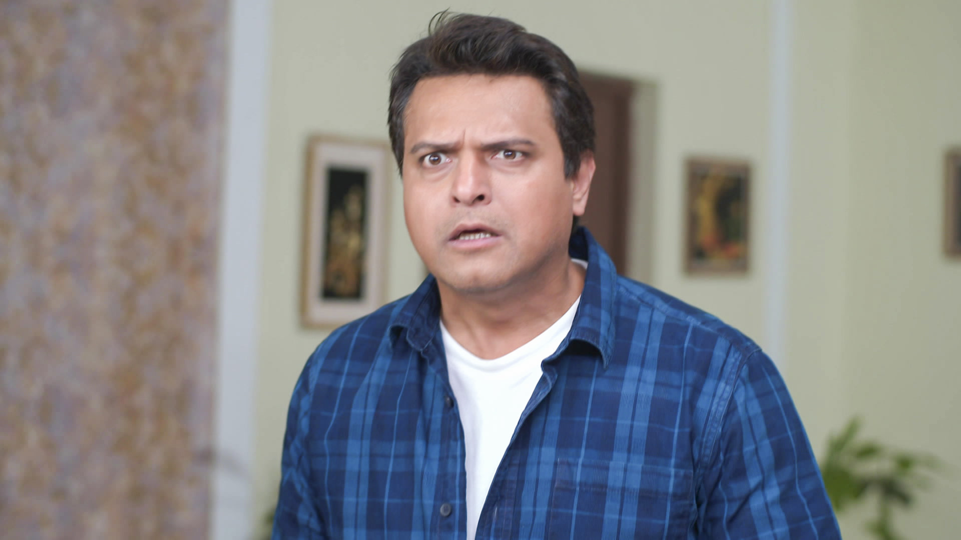 Watch Gharo Ghari Maatichya Chuli S1 Episode 587 on JioHotstar