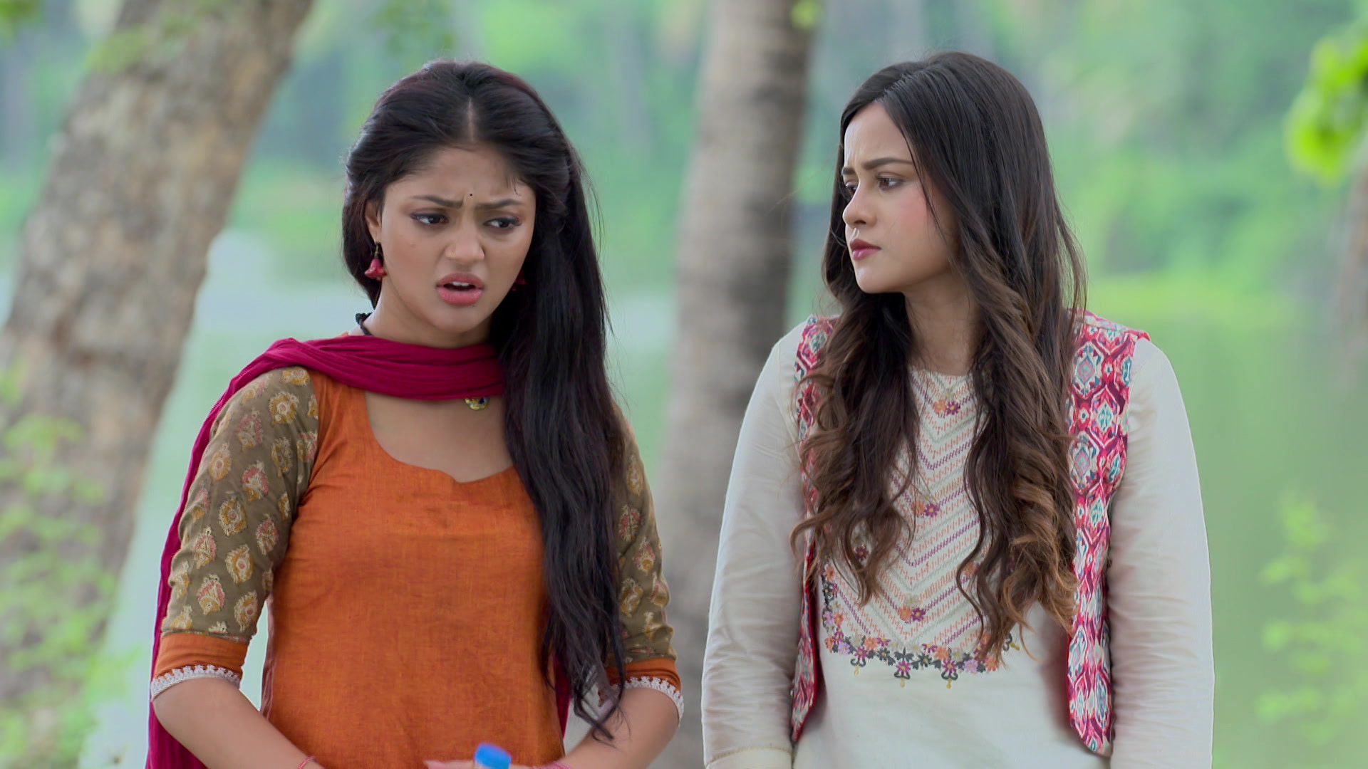 Watch Gaatchora Episode 549 on JioHotstar